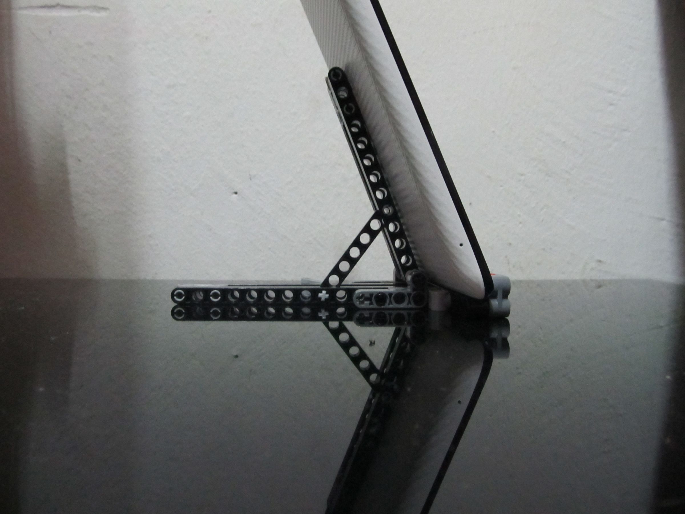 Adjustable Tablet Stand - Instructables
