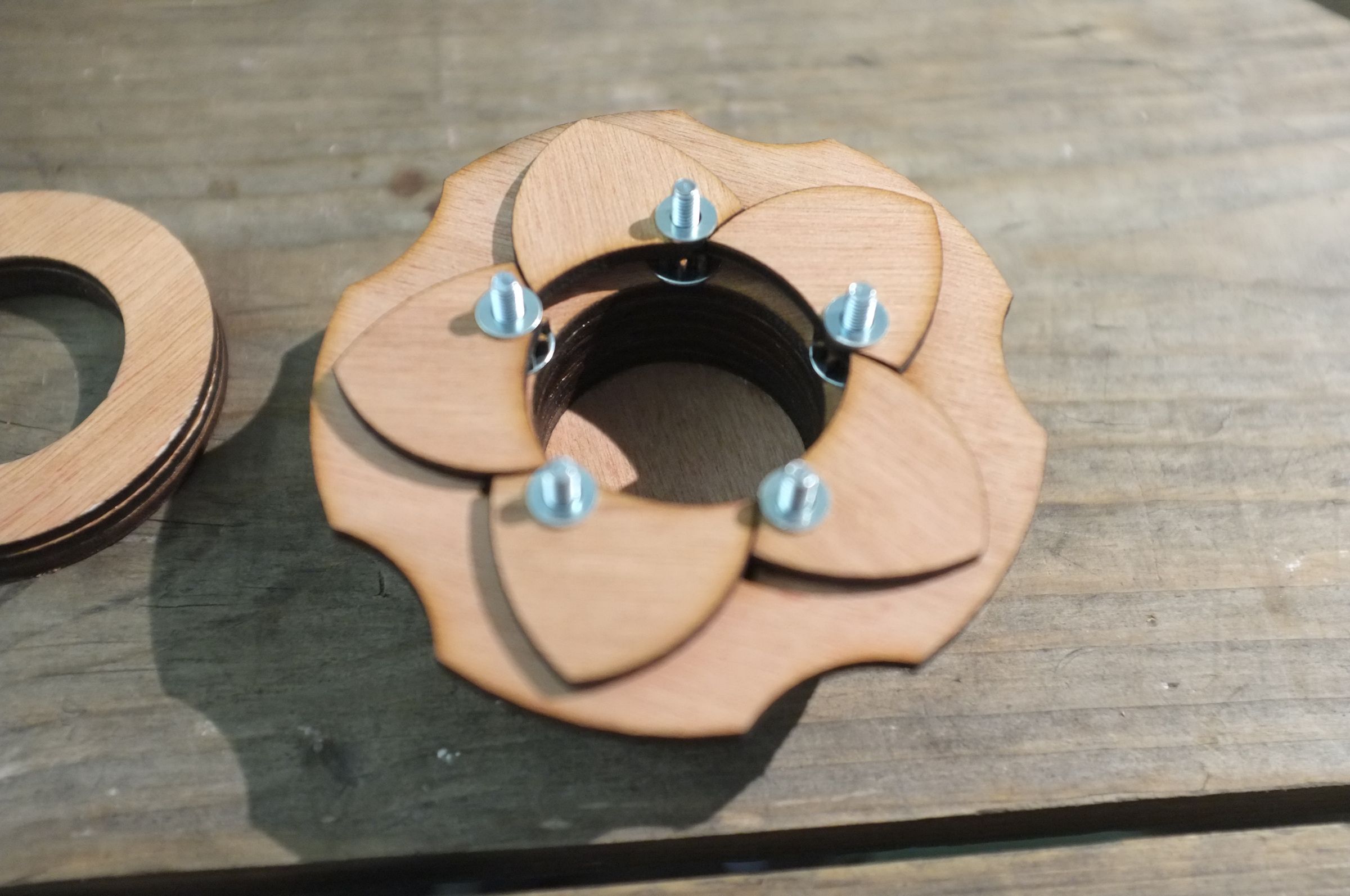 Iris Box : 5 Steps (with Pictures) - Instructables