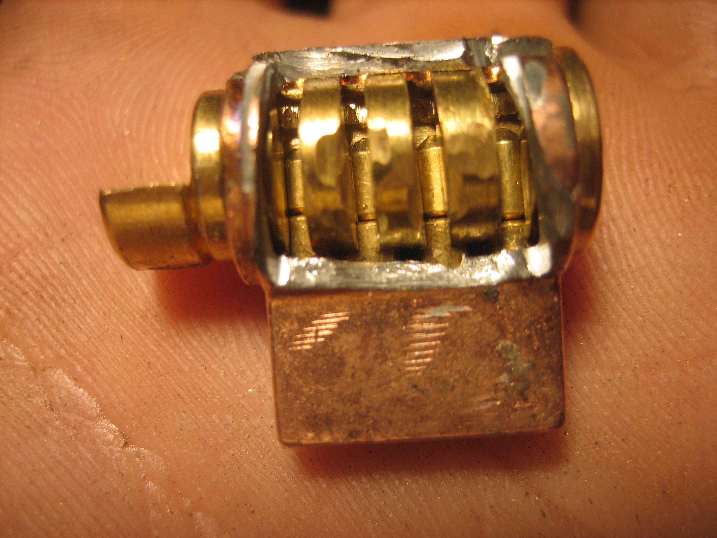 How to Make Keychain Cutaway Padlock : 14 Steps - Instructables