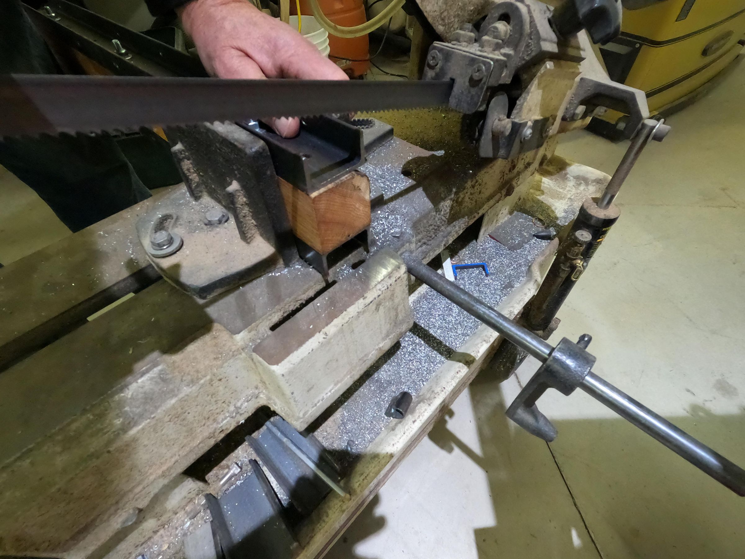 Multi-Clamp Glue-Up Jig for Fabricating DIY Wood Beams AKA a ...