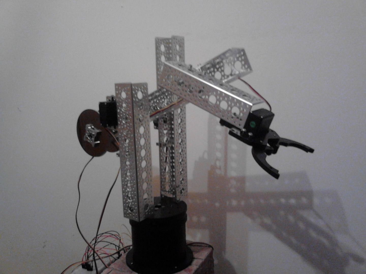 Actobotics Custom Robotic Arm : 12 Steps (with Pictures) - Instructables