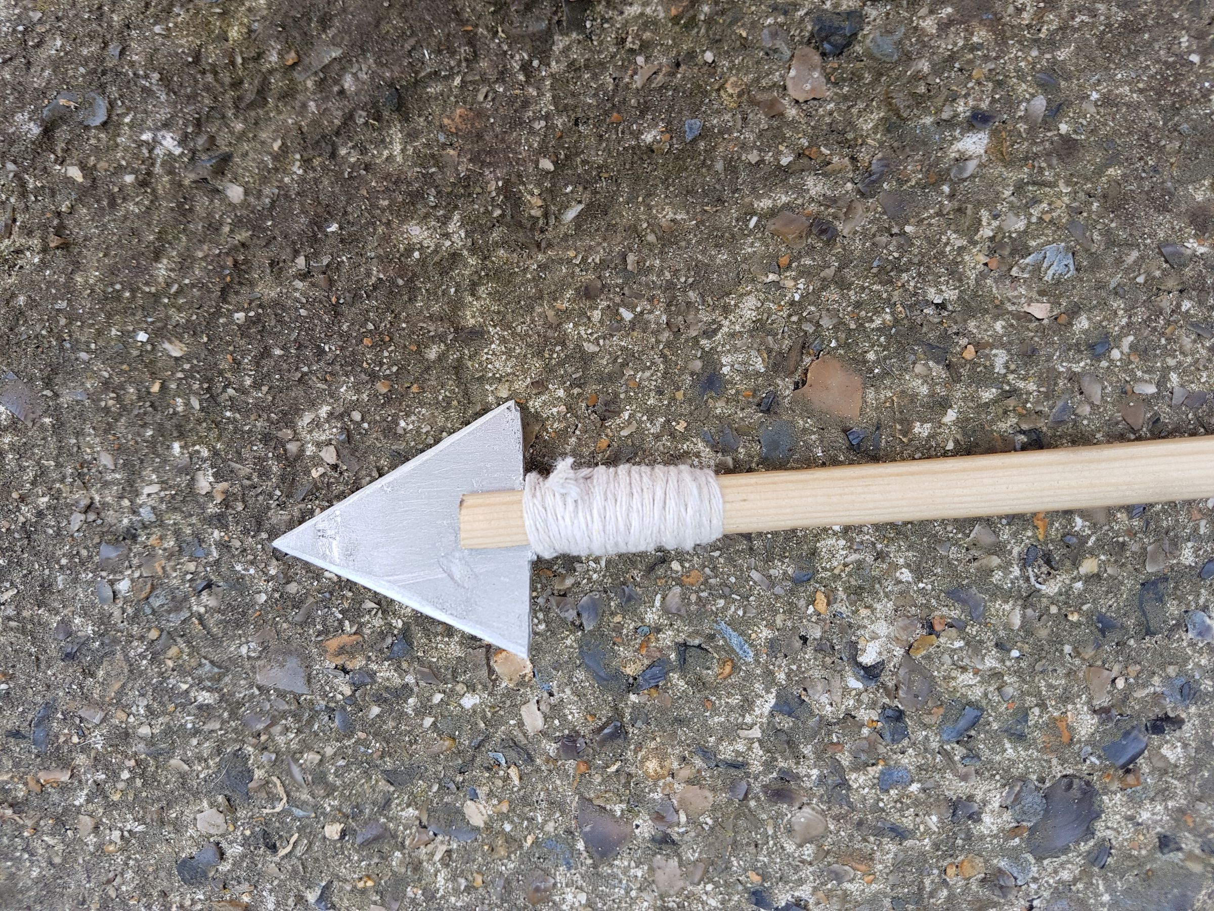 Broad Head Arrow From Aluminum Foil : 9 Steps - Instructables