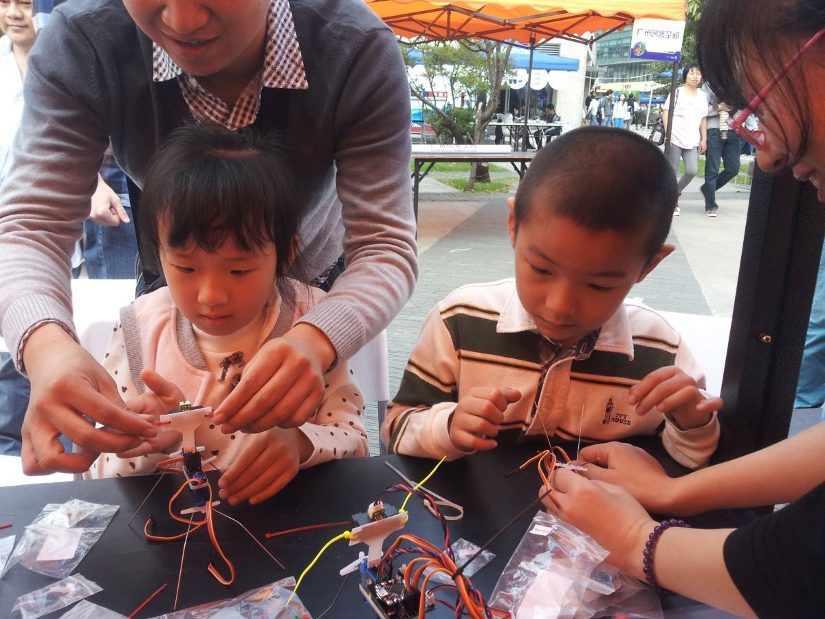 Insect Bot Mini : 12 Steps - Instructables