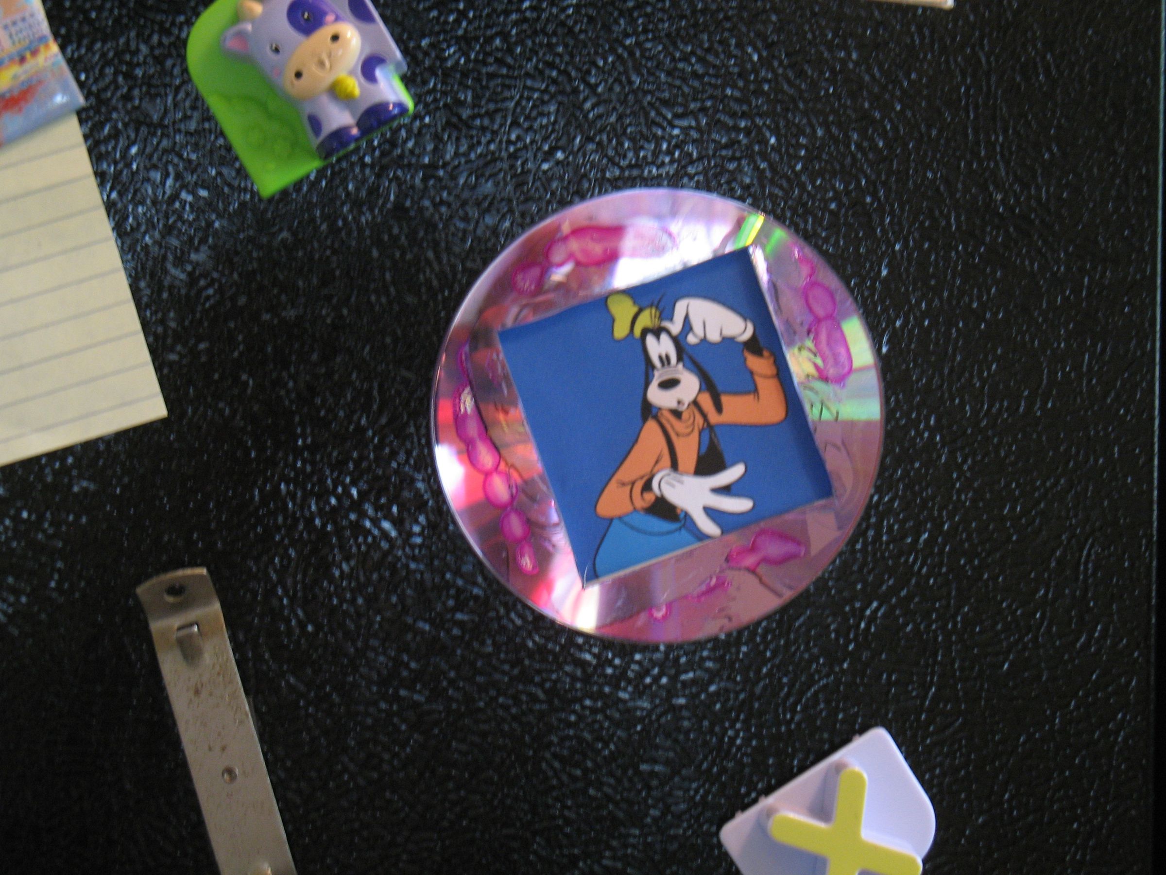 How to Make a Picture Frame Using an Old CD : 6 Steps - Instructables