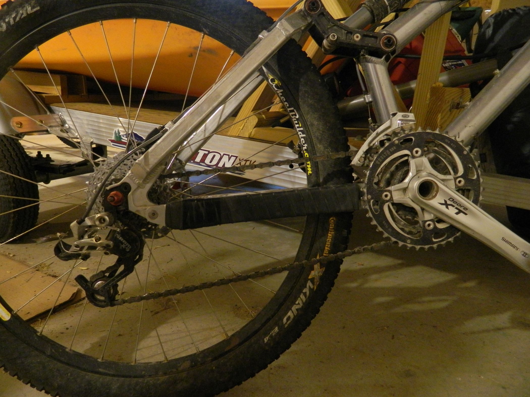 Bike Tire Chainstay Protector : 3 Steps - Instructables