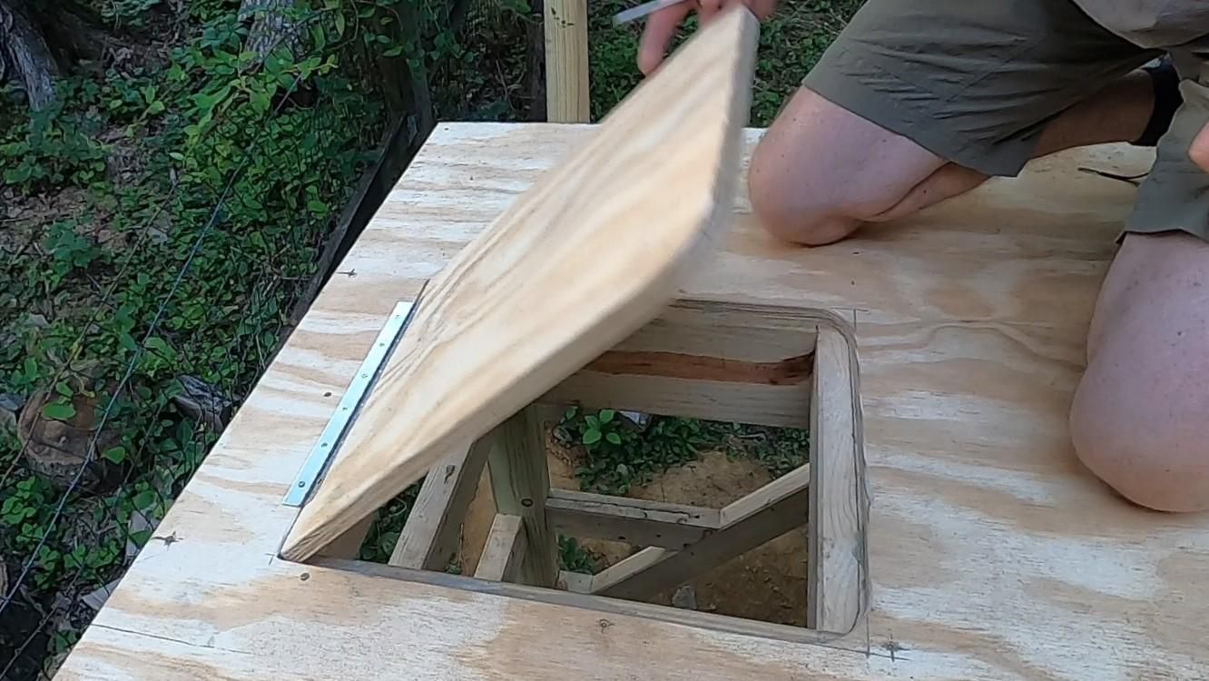 Backyard Treehouse With Zip Line, Trap Door, and Sliding Door : 25 ...