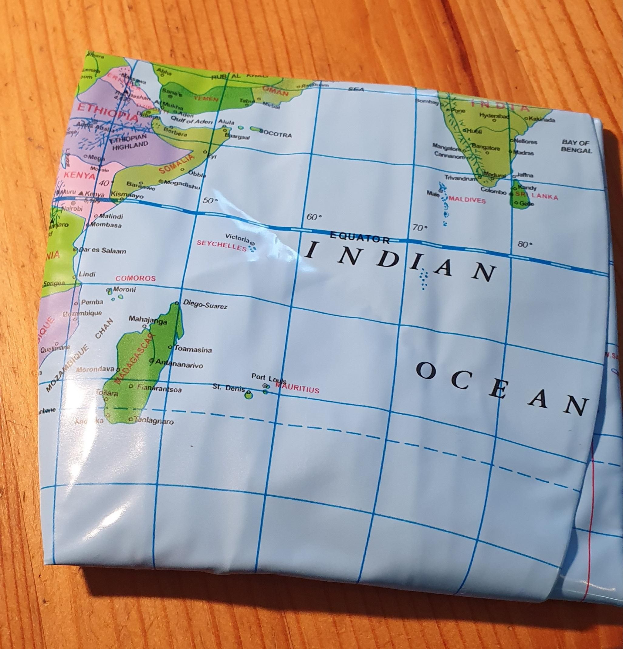 Inverted Globe - Finding Wilson : 6 Steps (with Pictures) - Instructables