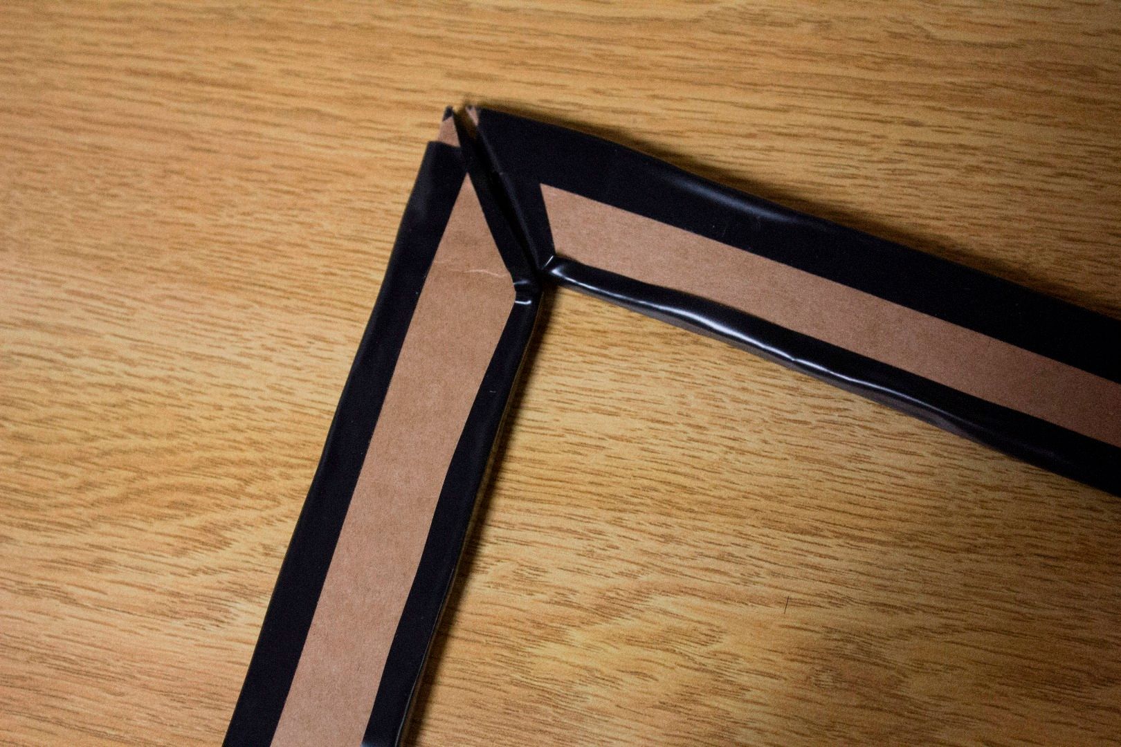 Basic Cardboard Frame : 6 Steps (with Pictures) - Instructables