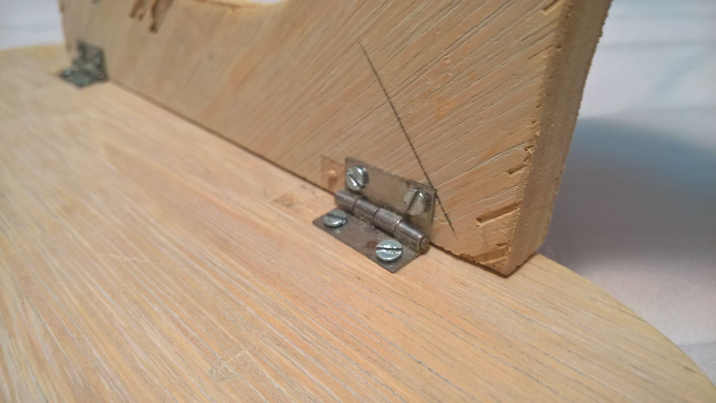 Lightweight and Retractable Wooden LapDesk : 3 Steps (with Pictures ...