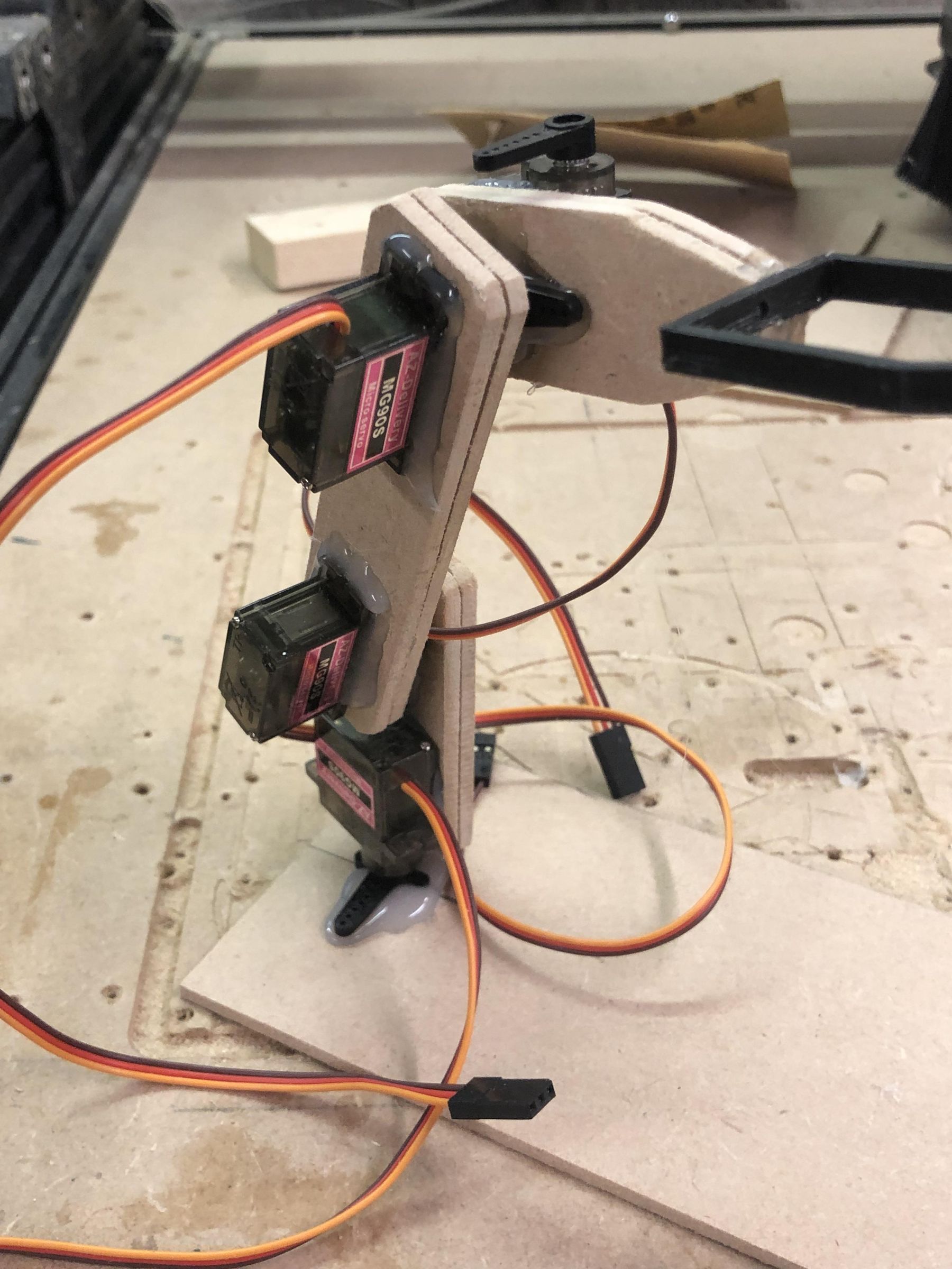 Hot Glue Micro Servo Robot Arm : 6 Steps (with Pictures) - Instructables