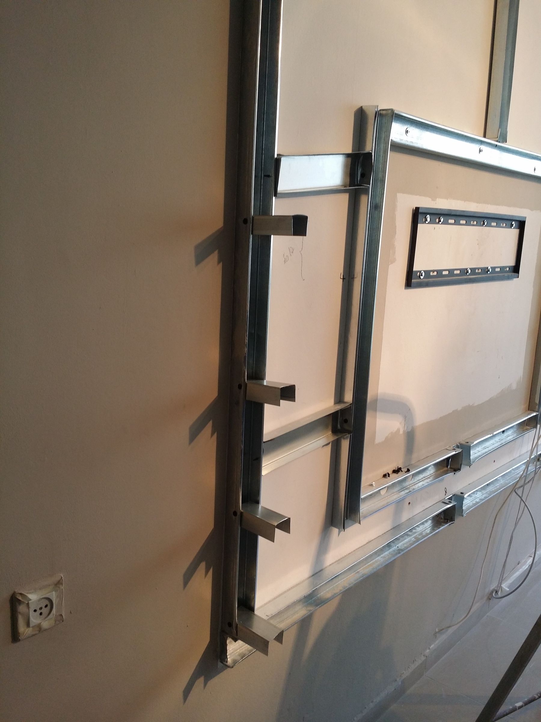 Drywall TV Niche : 17 Steps (with Pictures) - Instructables