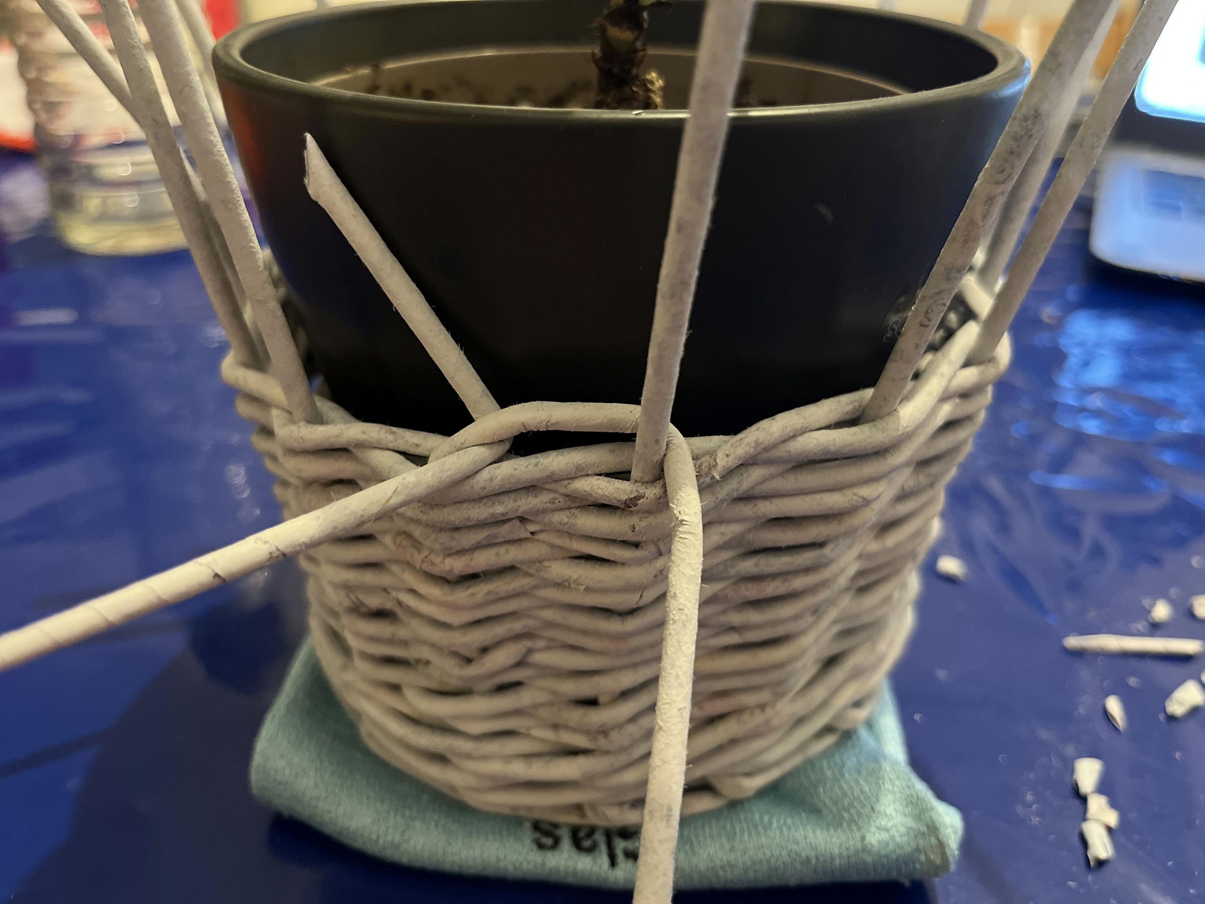 Woven Basket Made From Newspaper : 13 Steps (with Pictures) - Instructables