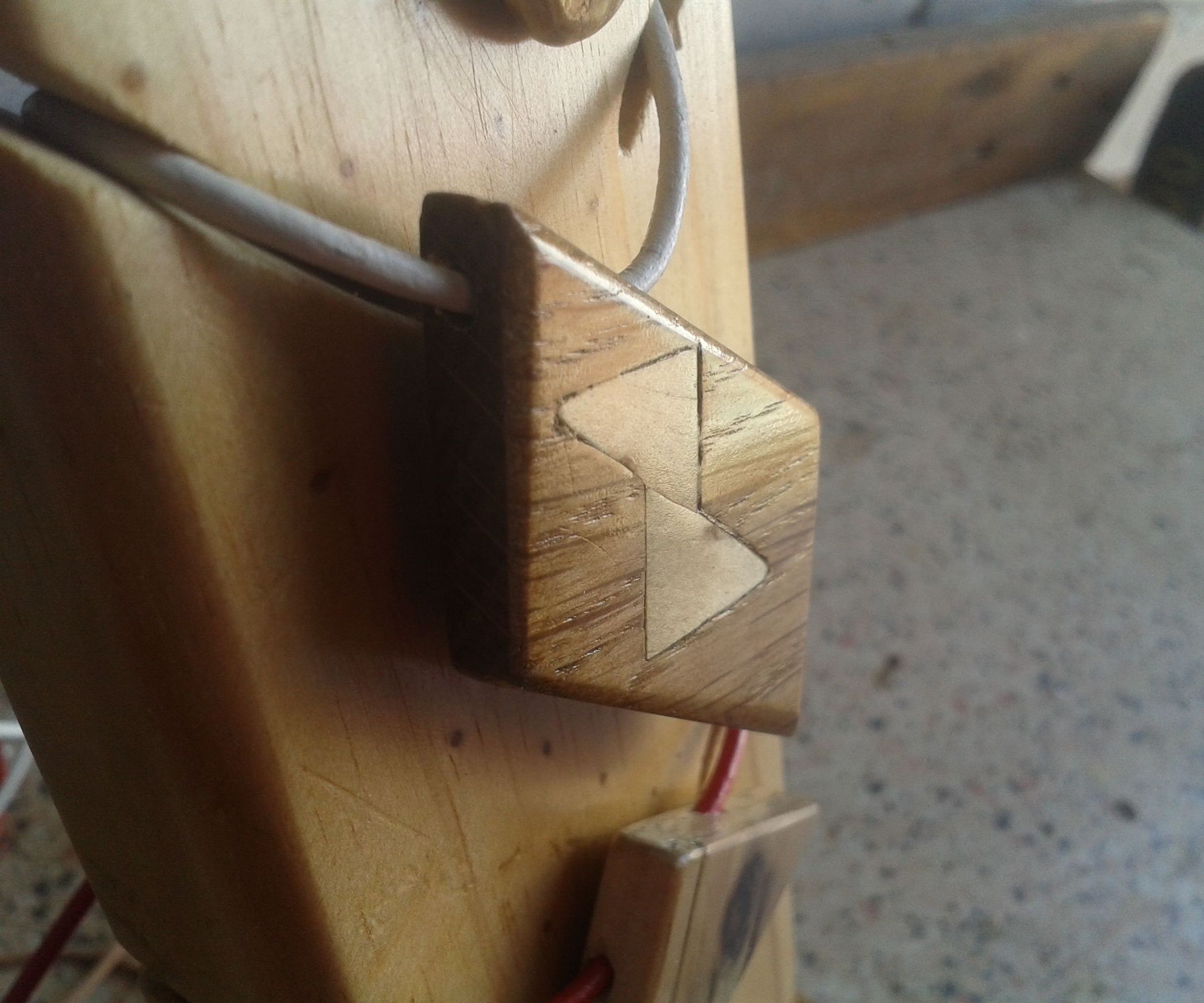 Oak & Inlay Pendant : 5 Steps (with Pictures) - Instructables
