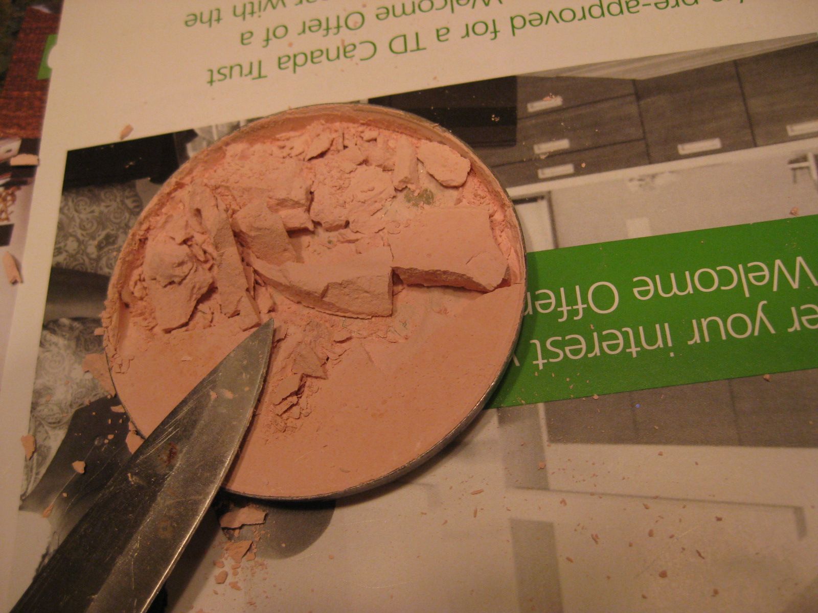 Refill and Refresh Vintage Compact : 4 Steps (with Pictures ...