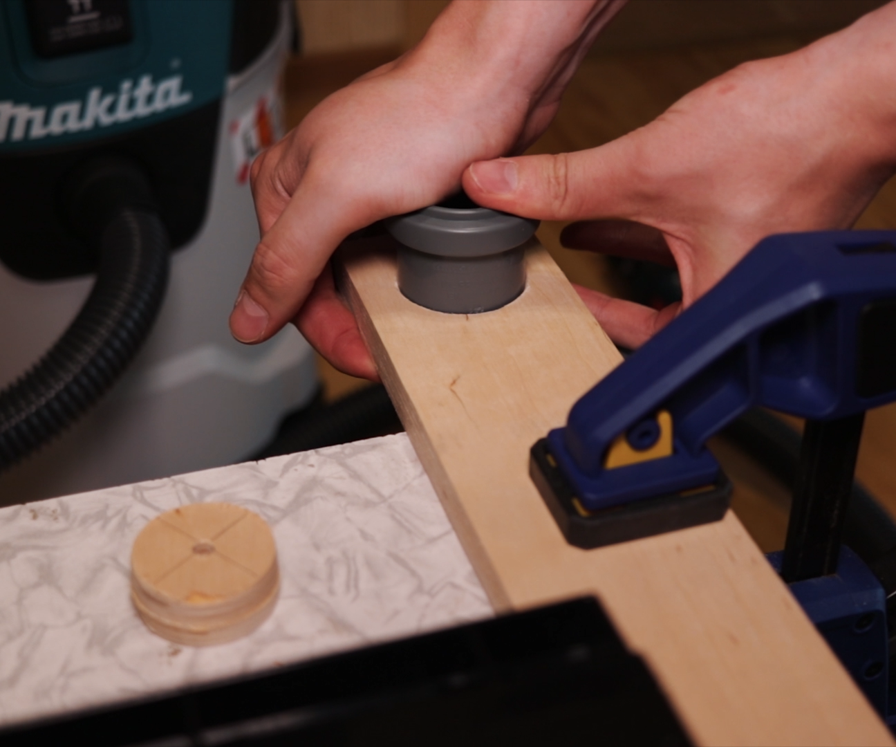 DIY Small/Portable/Convenient Workbench : 27 Steps (with Pictures ...