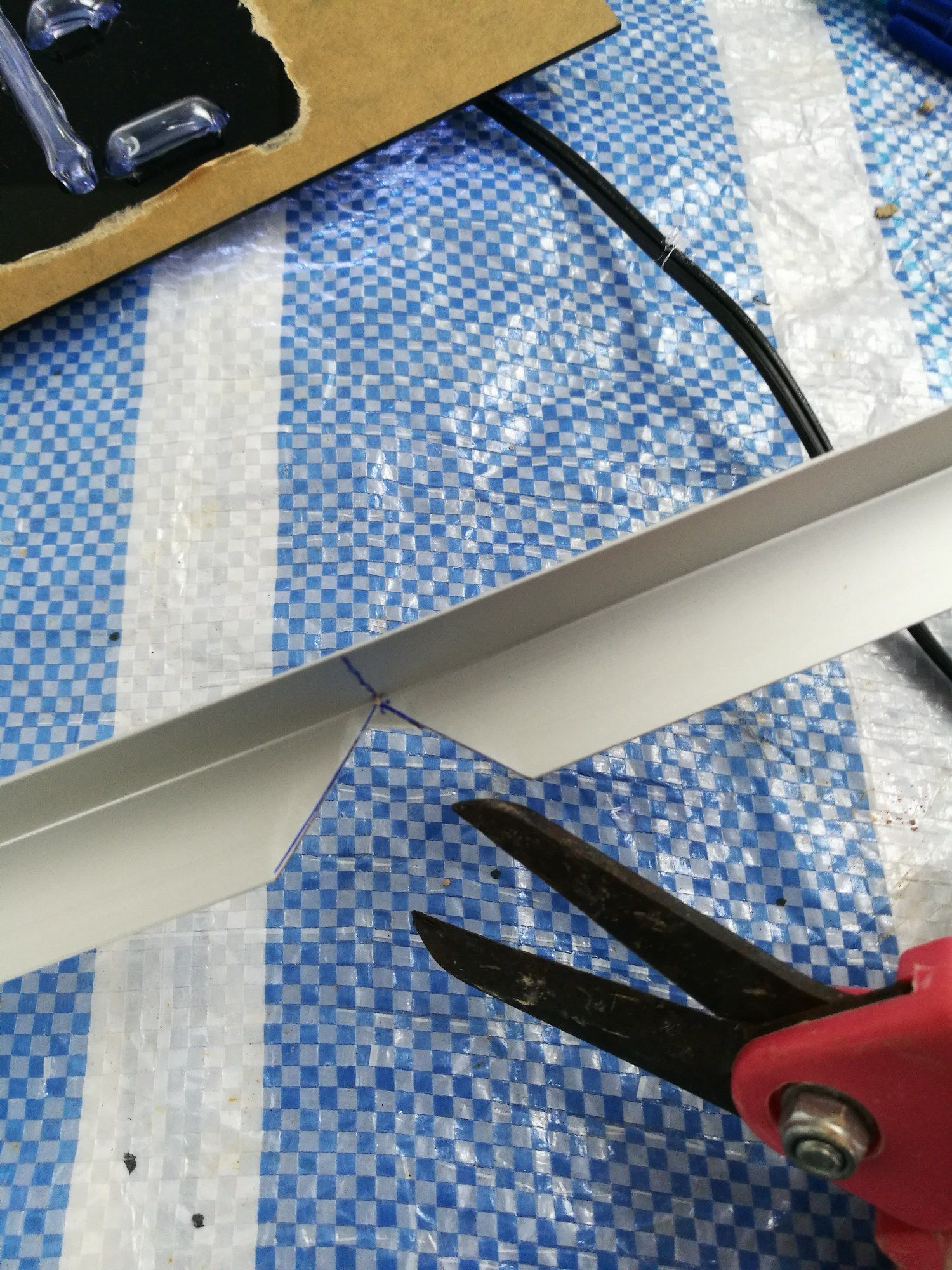 How to Make a Realistic Faux Neon Sign - Super Bright! : 8 Steps (with ...