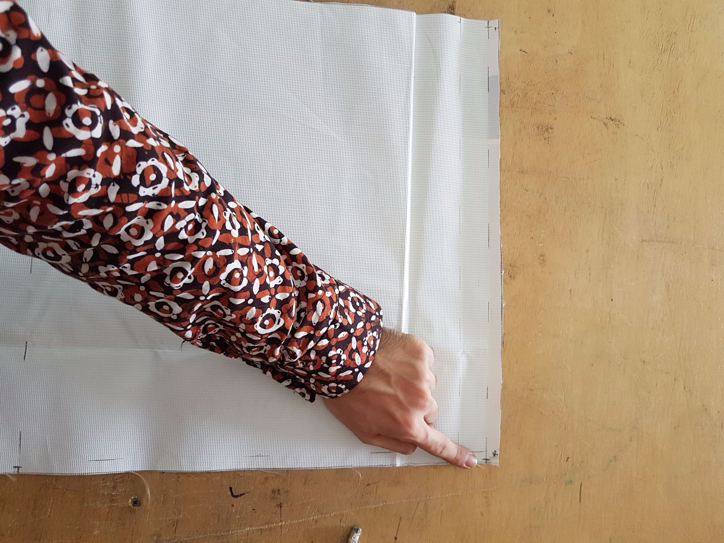 Upcycled Banner Tote Bag : 13 Steps (with Pictures) - Instructables