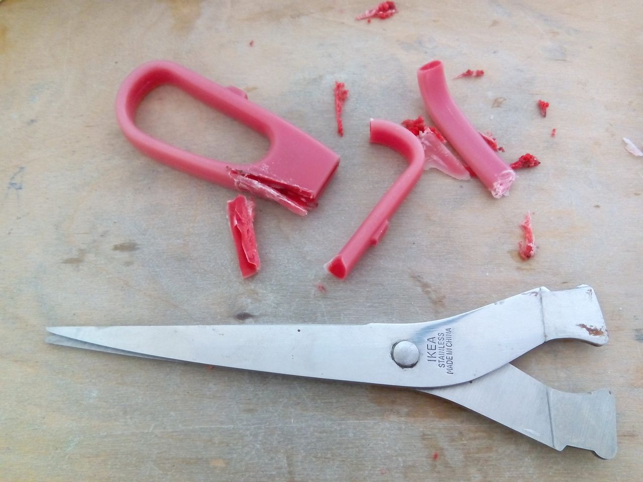 Broken Scissors Reparation : 5 Steps (with Pictures) - Instructables