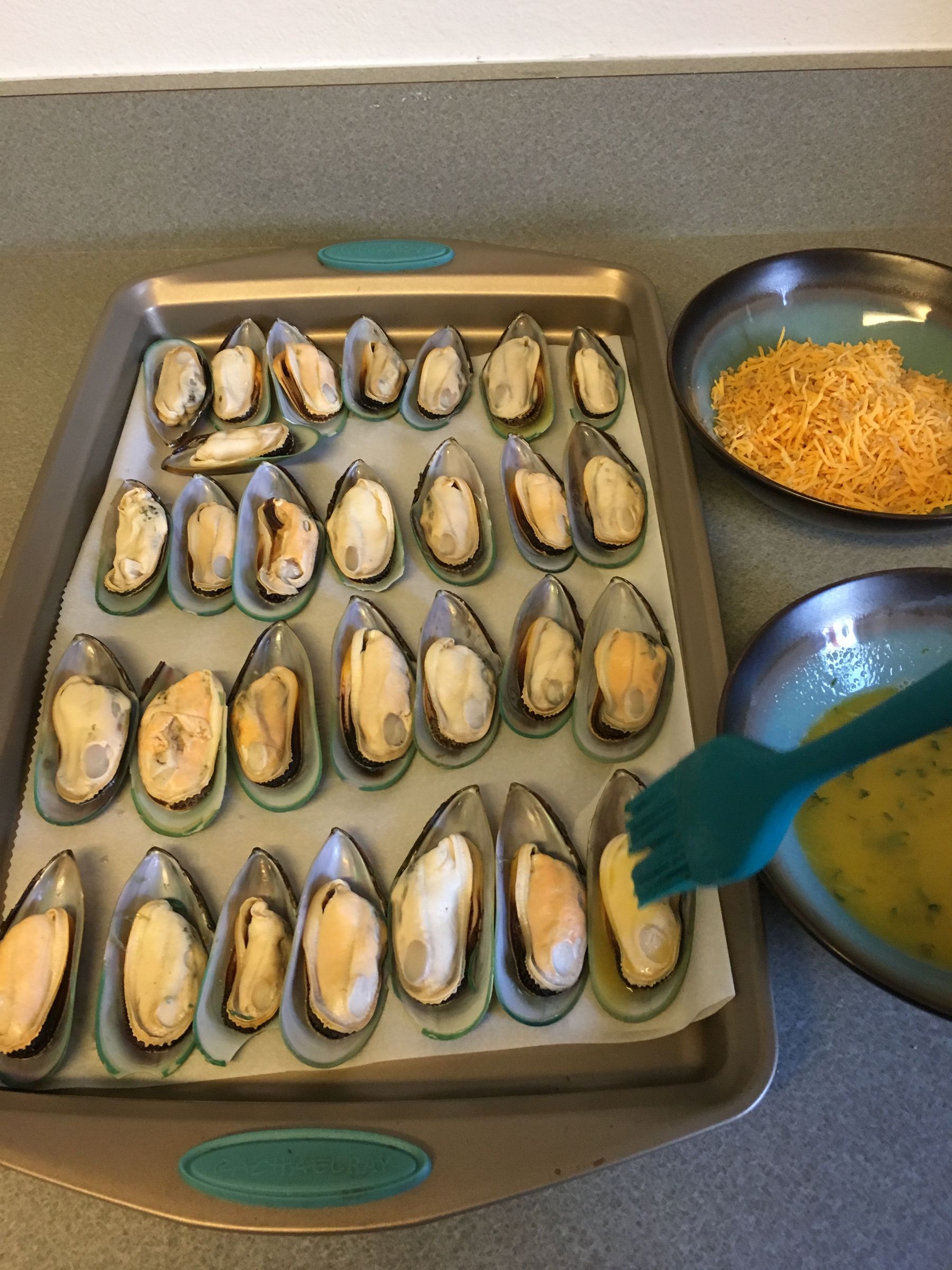 Green Shell Mussels With Garlic Butter Sauce : 6 Steps (with Pictures ...