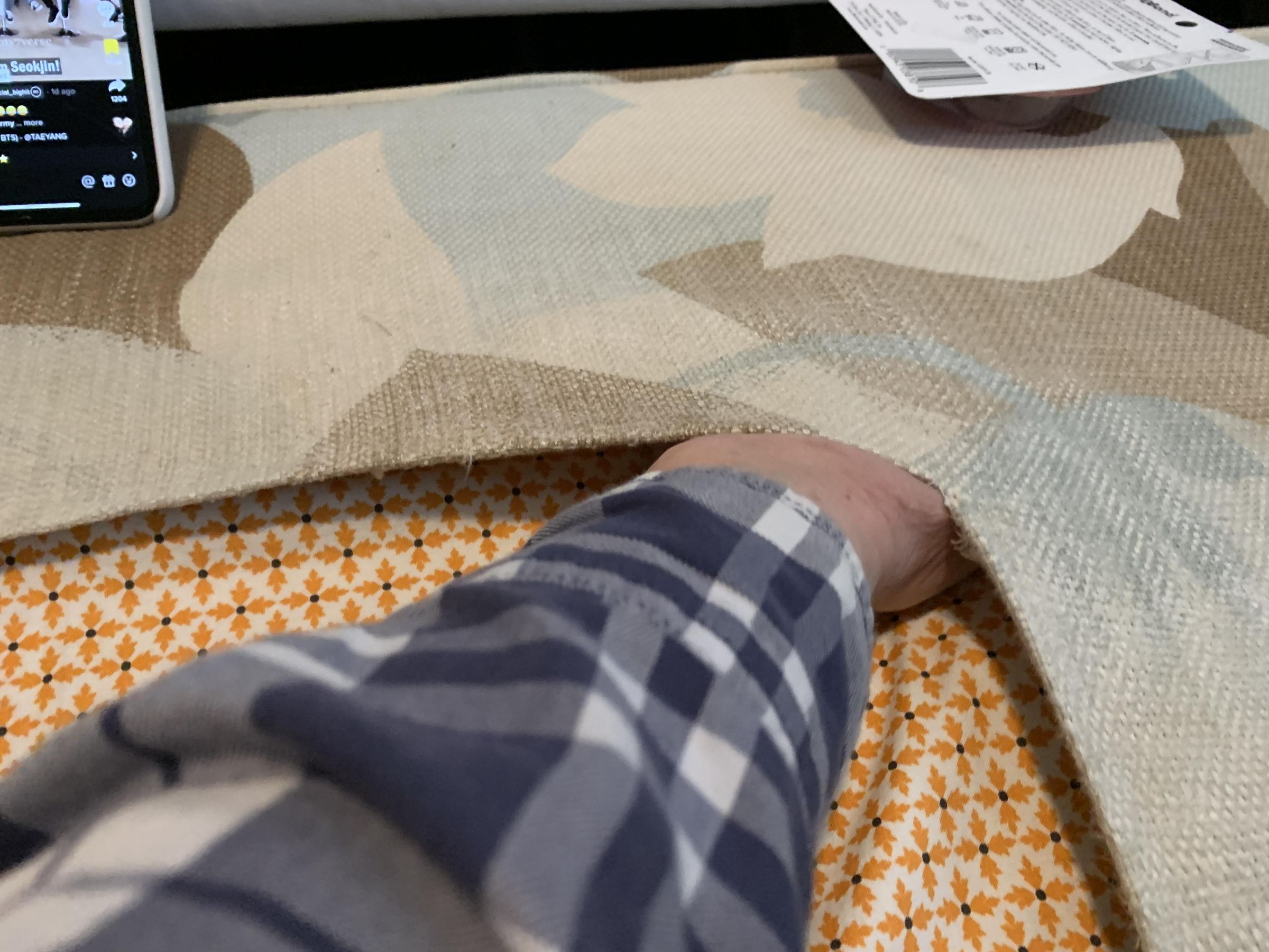Repair Fabric Ottoman : 6 Steps (with Pictures) - Instructables