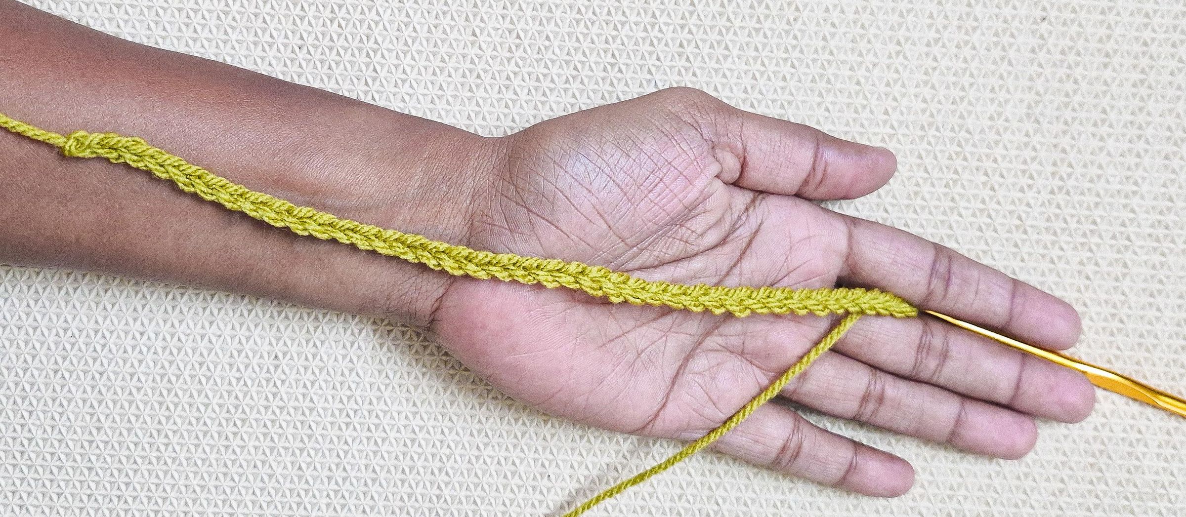 Easy Willow Crochet Fingerless Gloves Set : 6 Steps (with Pictures ...