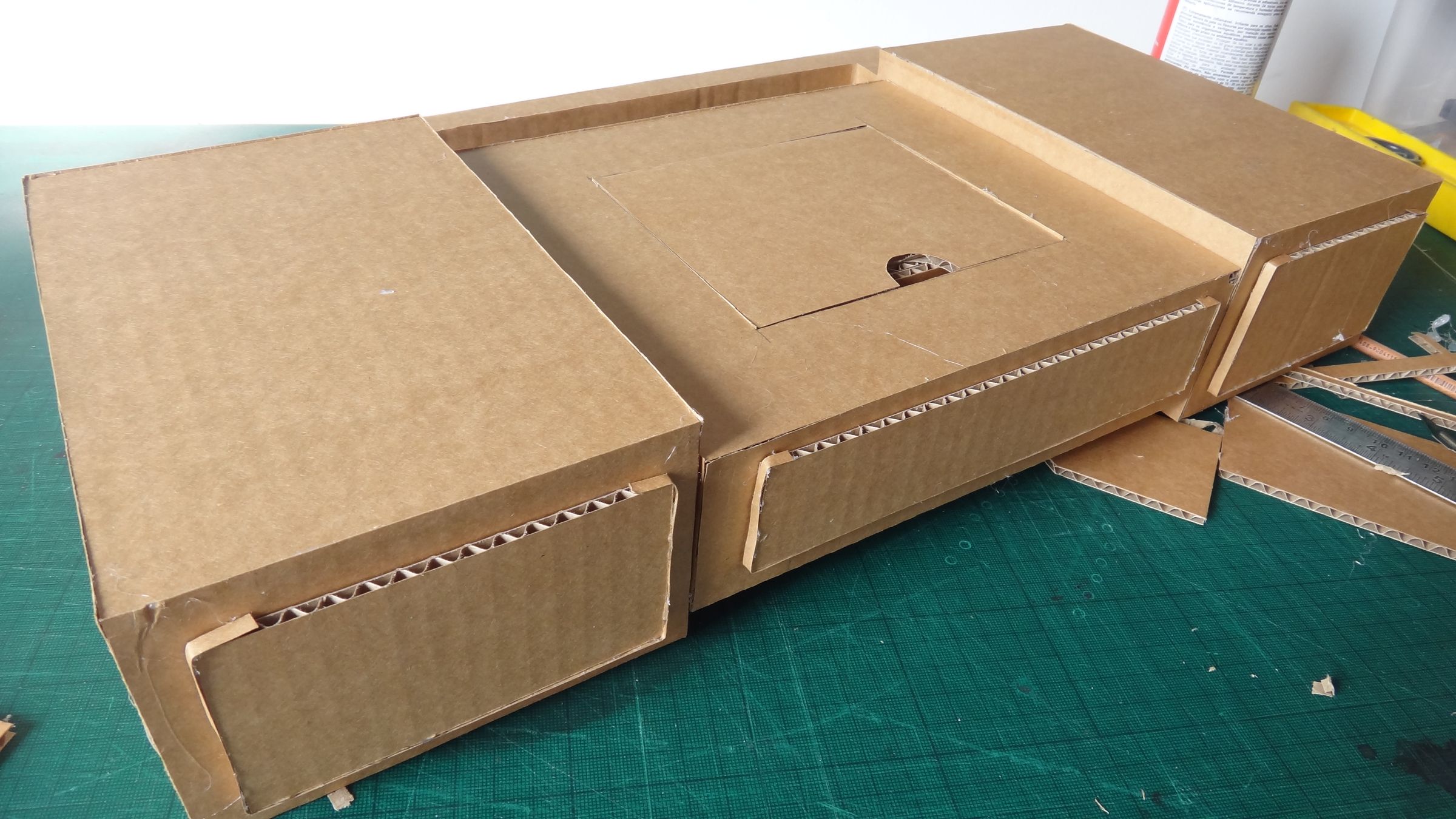 Cardboard BoomBox (quick 'n' Dirty Concept Modelling 2D Into 3D) : 9 ...