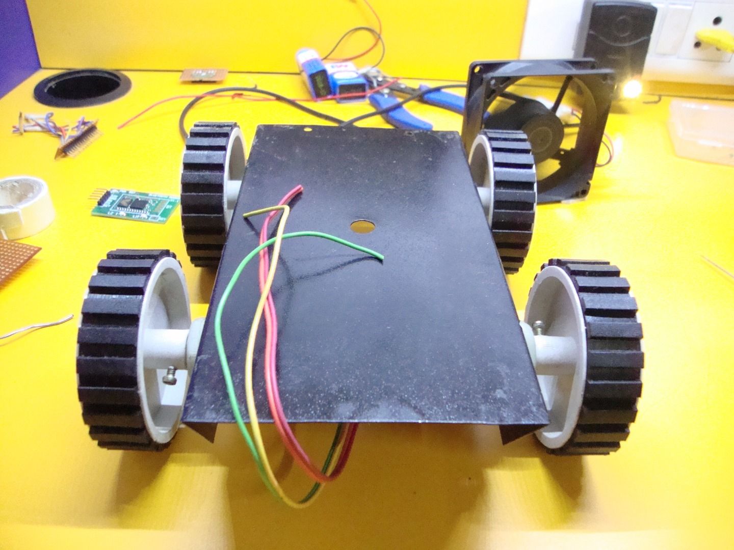 Laptop Controlled Robot V2.0 : 24 Steps (with Pictures) - Instructables
