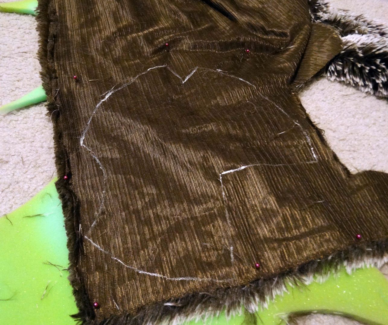 Dark Crystal Fizzgig Inspired Puppet : 11 Steps (with Pictures ...