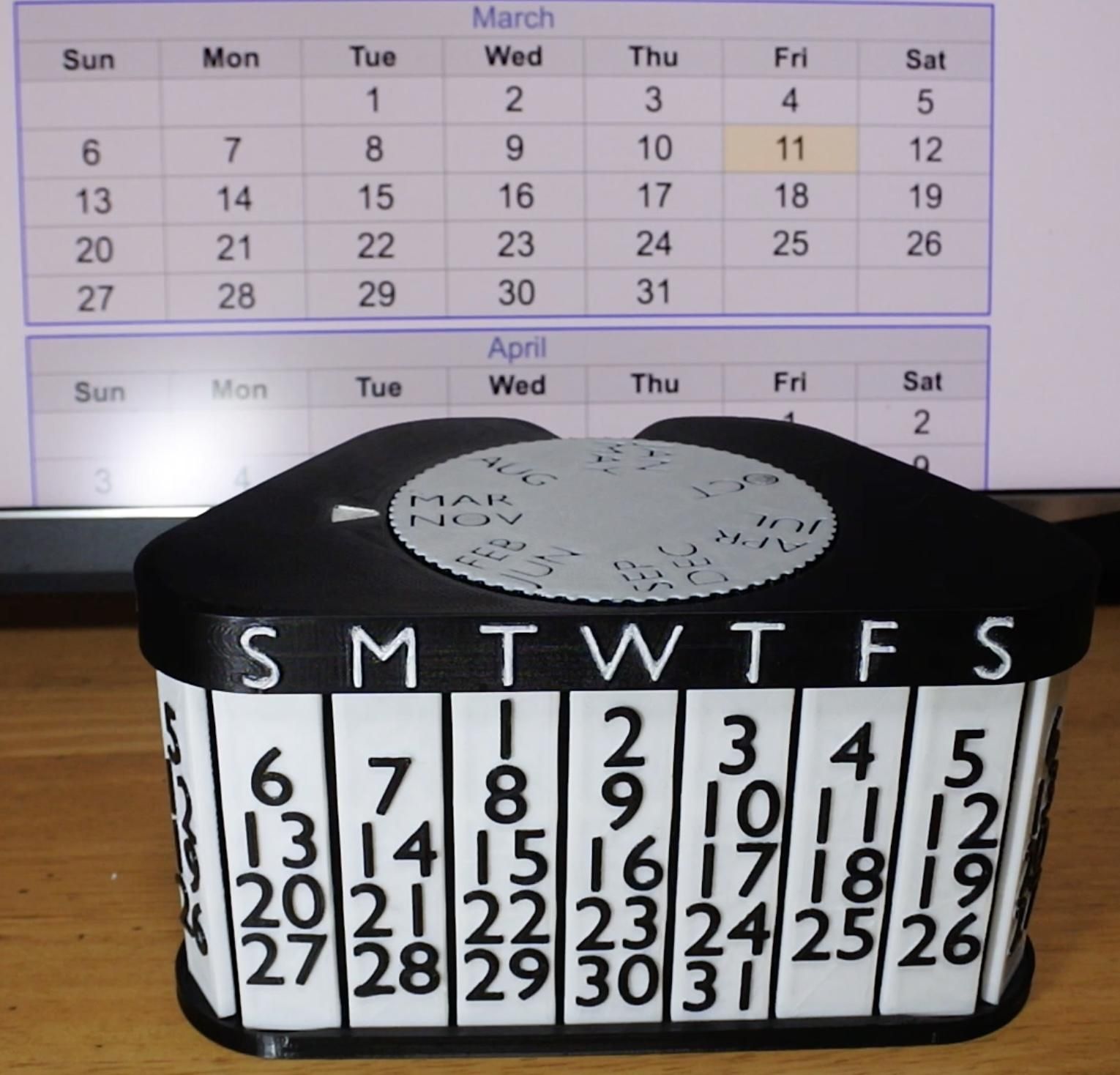 Track Link Calendar : 7 Steps (with Pictures) - Instructables