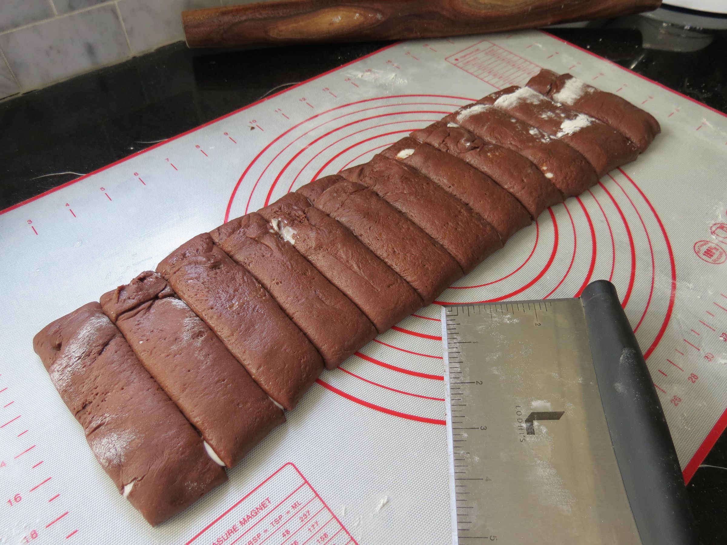 Braided Chocolate Muffins : 8 Steps (with Pictures) - Instructables