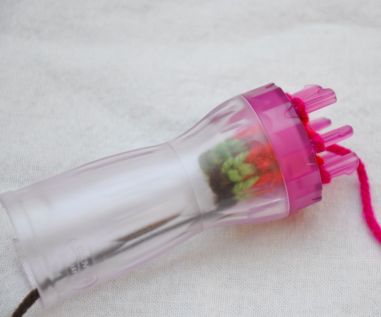 How to Use a French Knitter : 6 Steps (with Pictures) - Instructables