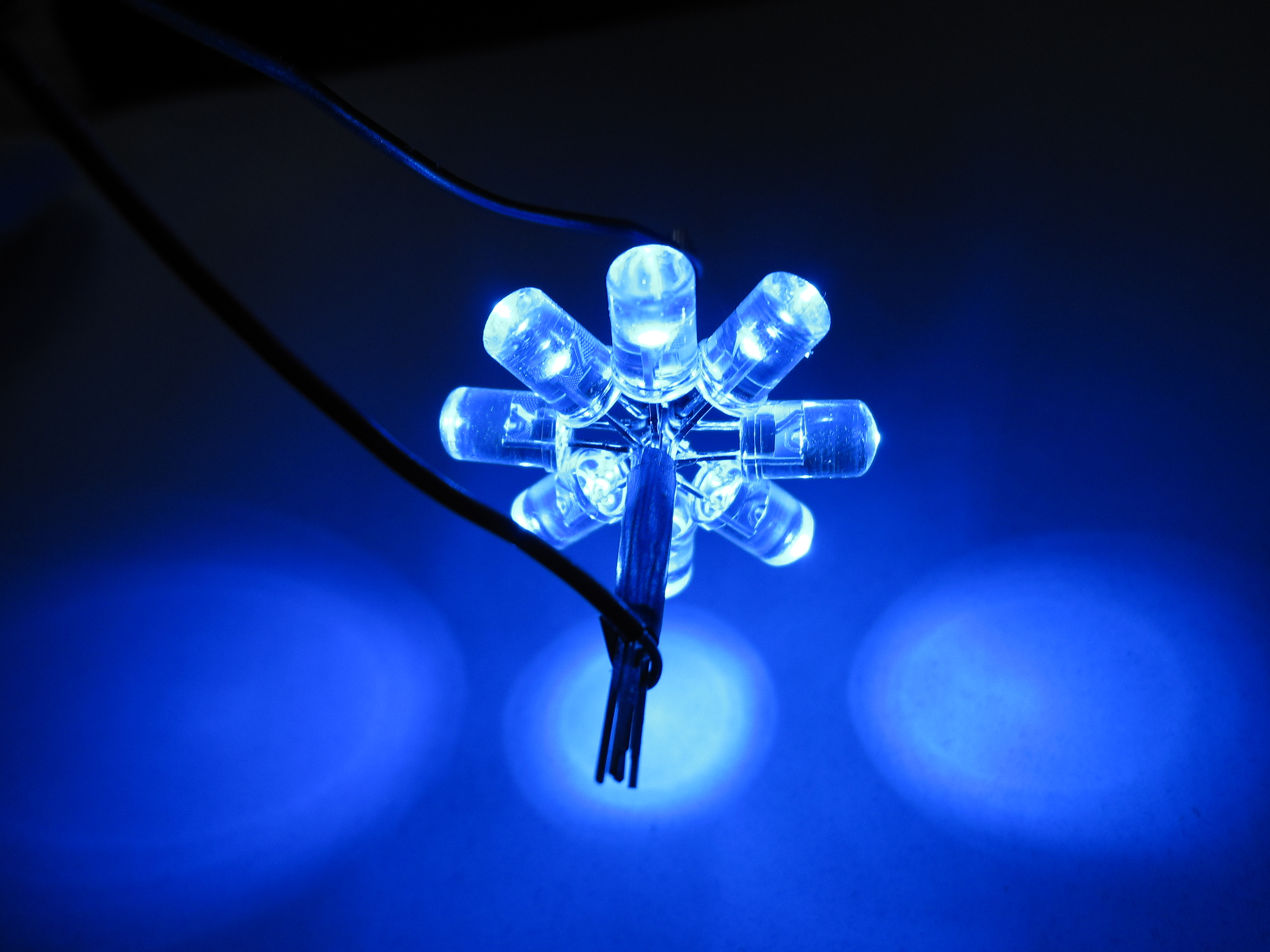 Stereo Speakers With Synched LED Lighting : 8 Steps - Instructables