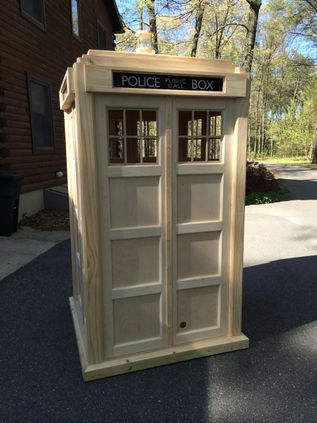 Your Own TARDIS : 12 Steps - Instructables