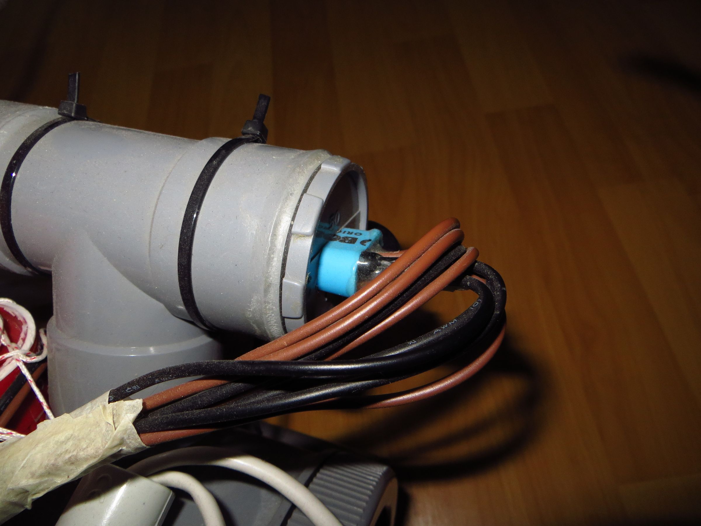 Build Your Own Underwater ROV From Scratch : 8 Steps (with Pictures ...
