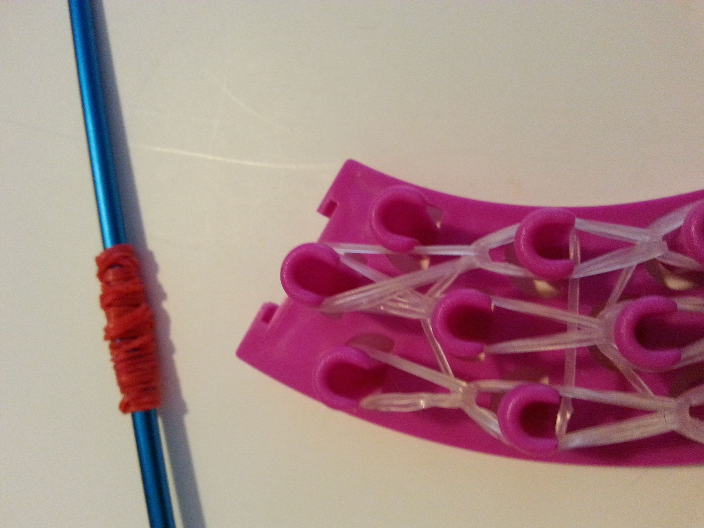 Rainbow Loom Ghost Charm : 10 Steps - Instructables