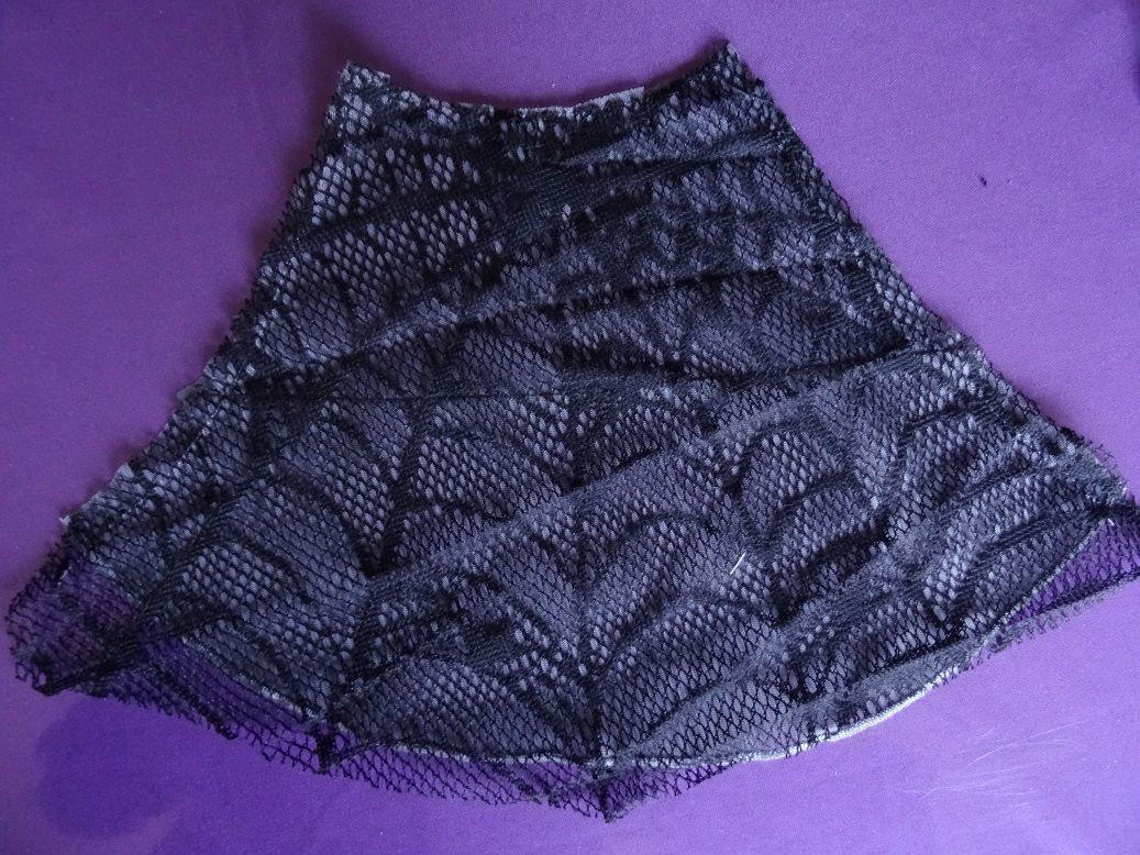 Spider Dress : 9 Steps (with Pictures) - Instructables