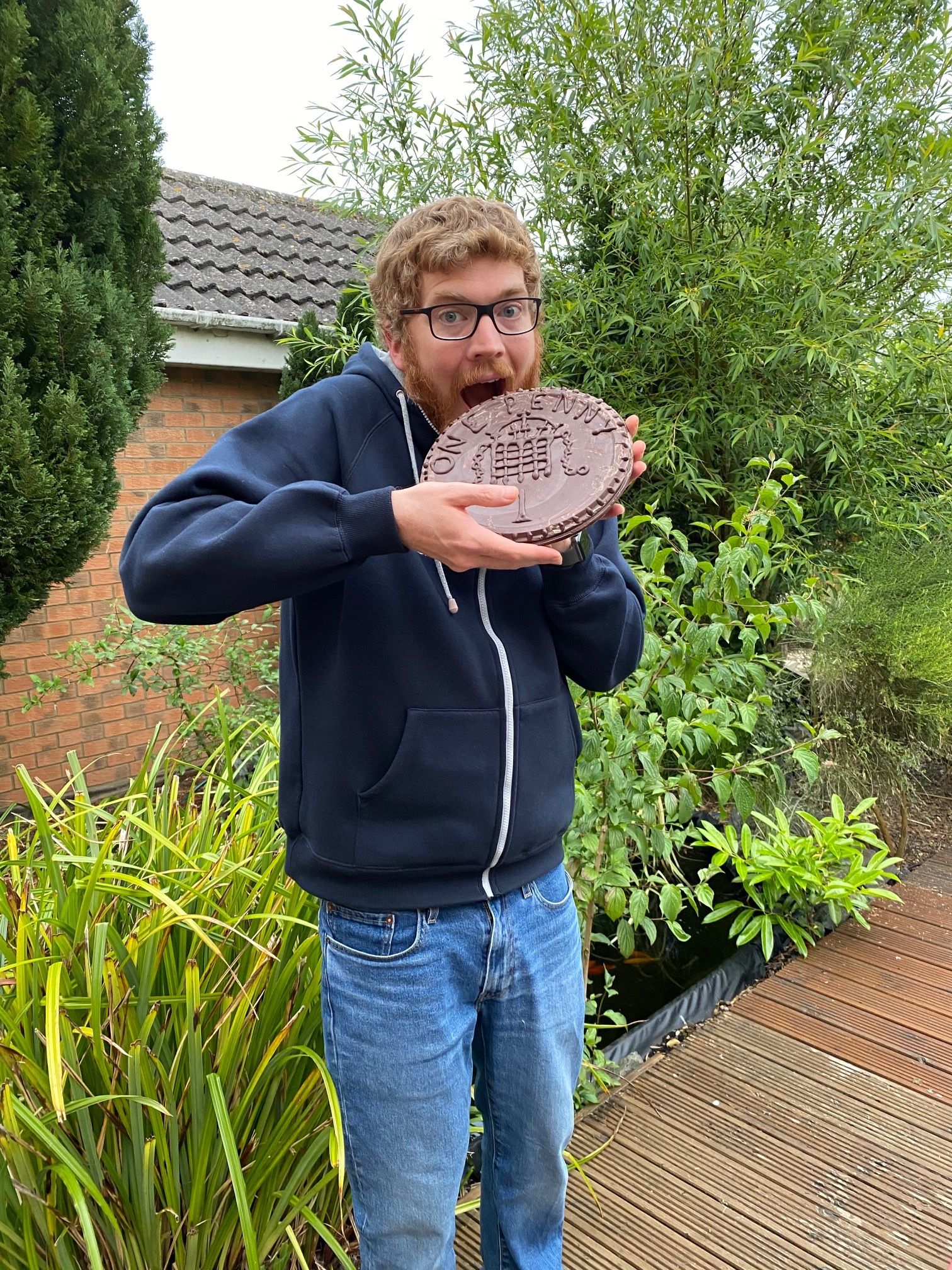 Giant Chocolate Coin : 4 Steps (with Pictures) - Instructables