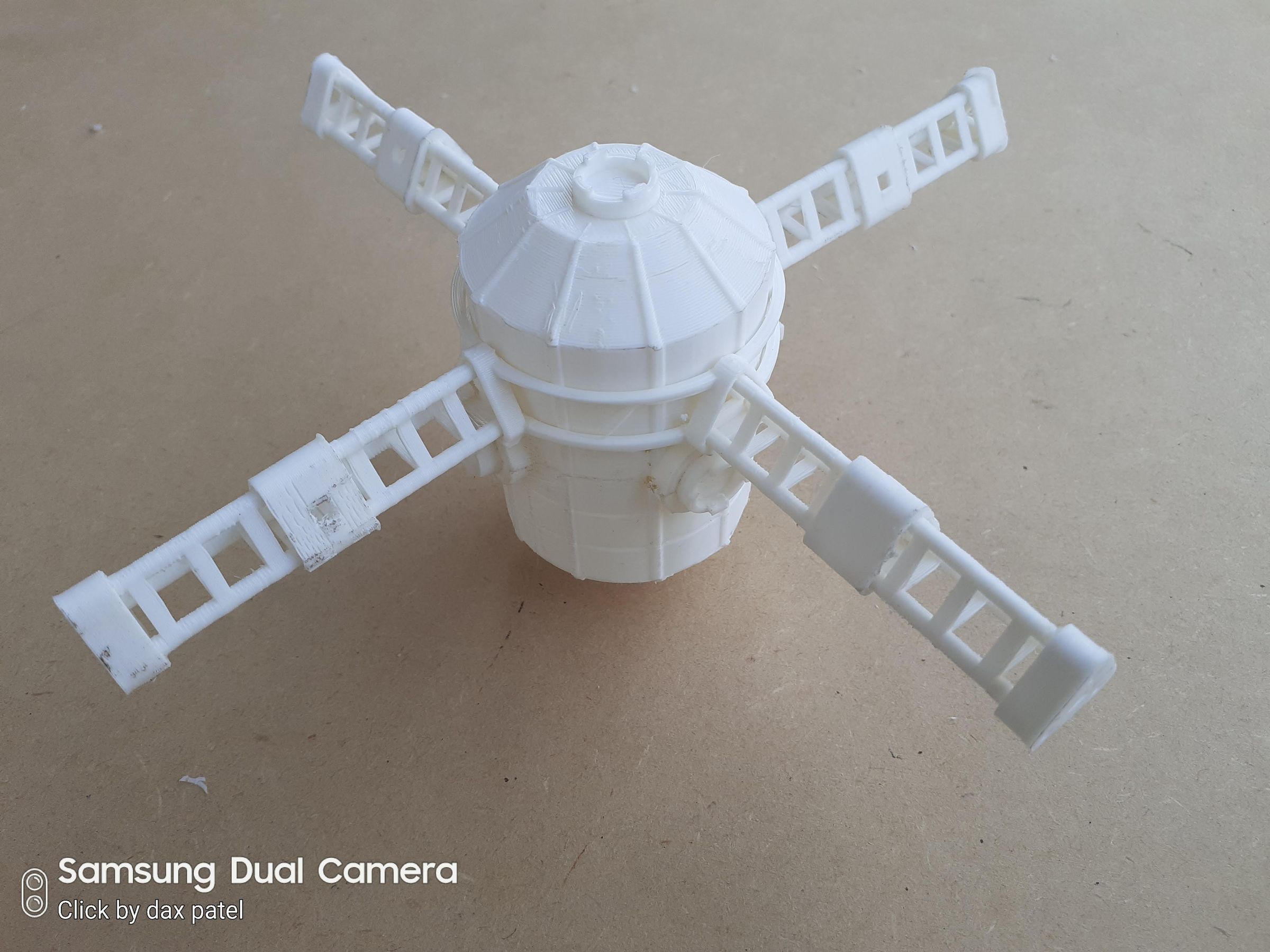 GALACTIC EXPLORER - Design & Make Your Own Spaceship Prototype : 24 ...