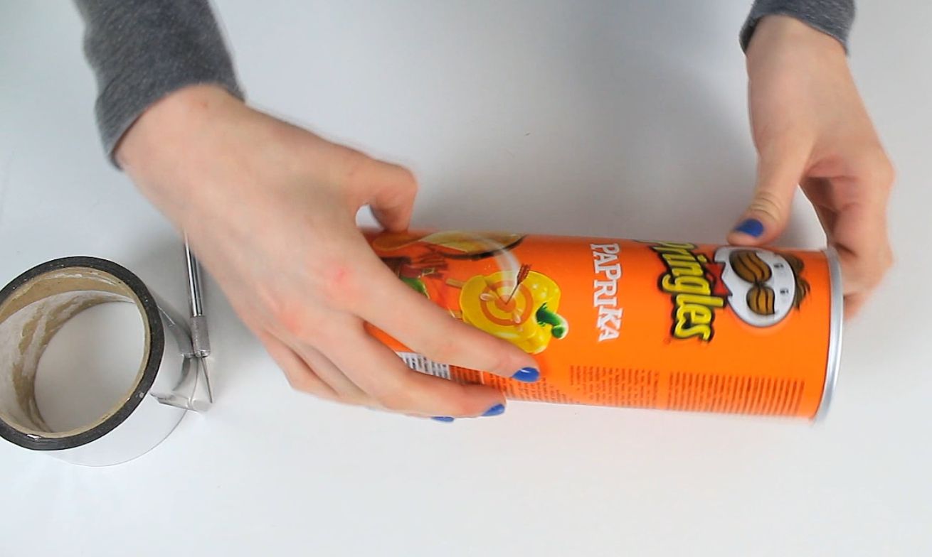 3 Pringles Tricks | Simple Life Hacks | Flashlight Batman : 4 Steps ...