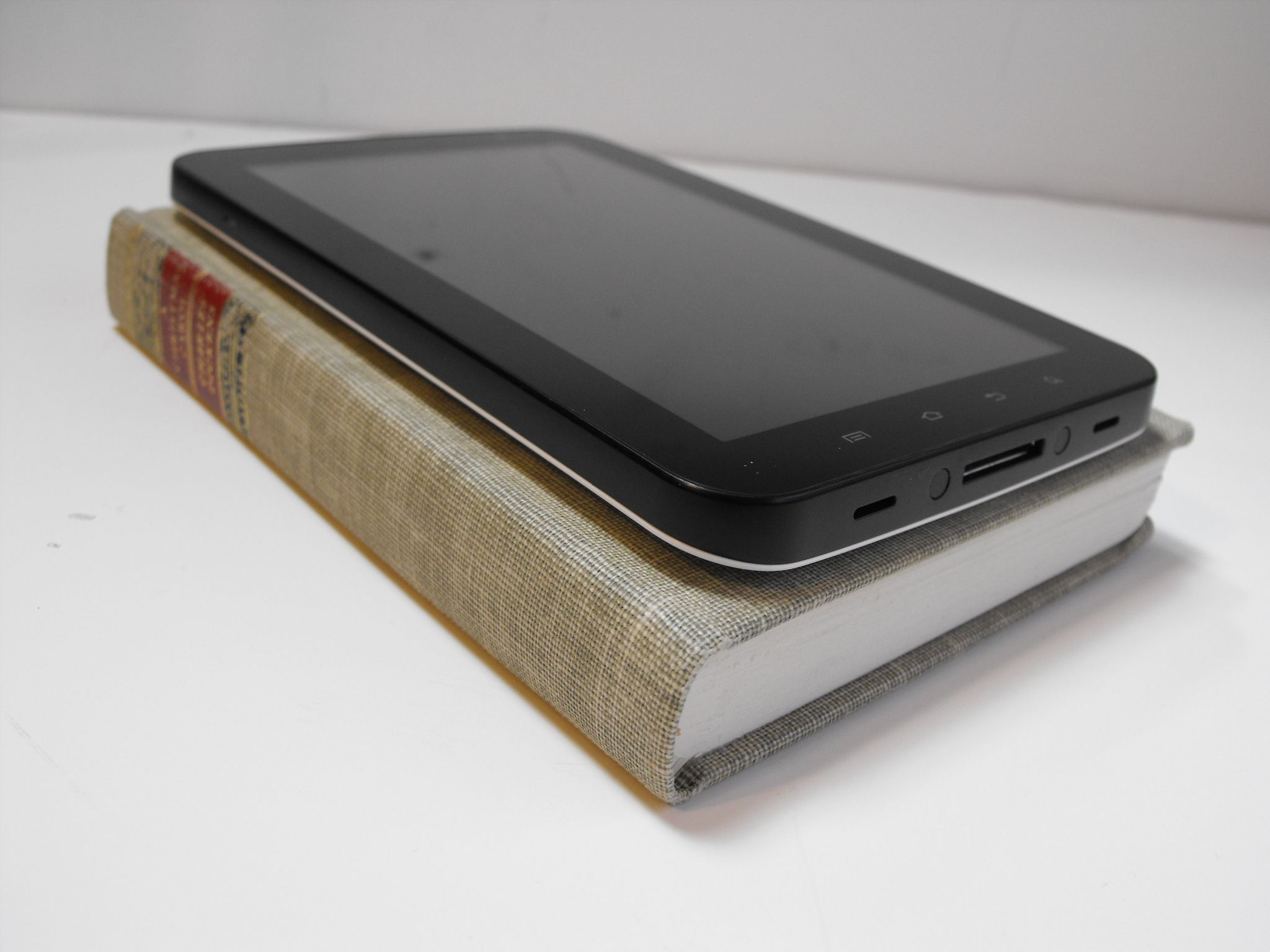 No-Sew Book Cover for Your EReader or Tablet : 7 Steps (with Pictures ...