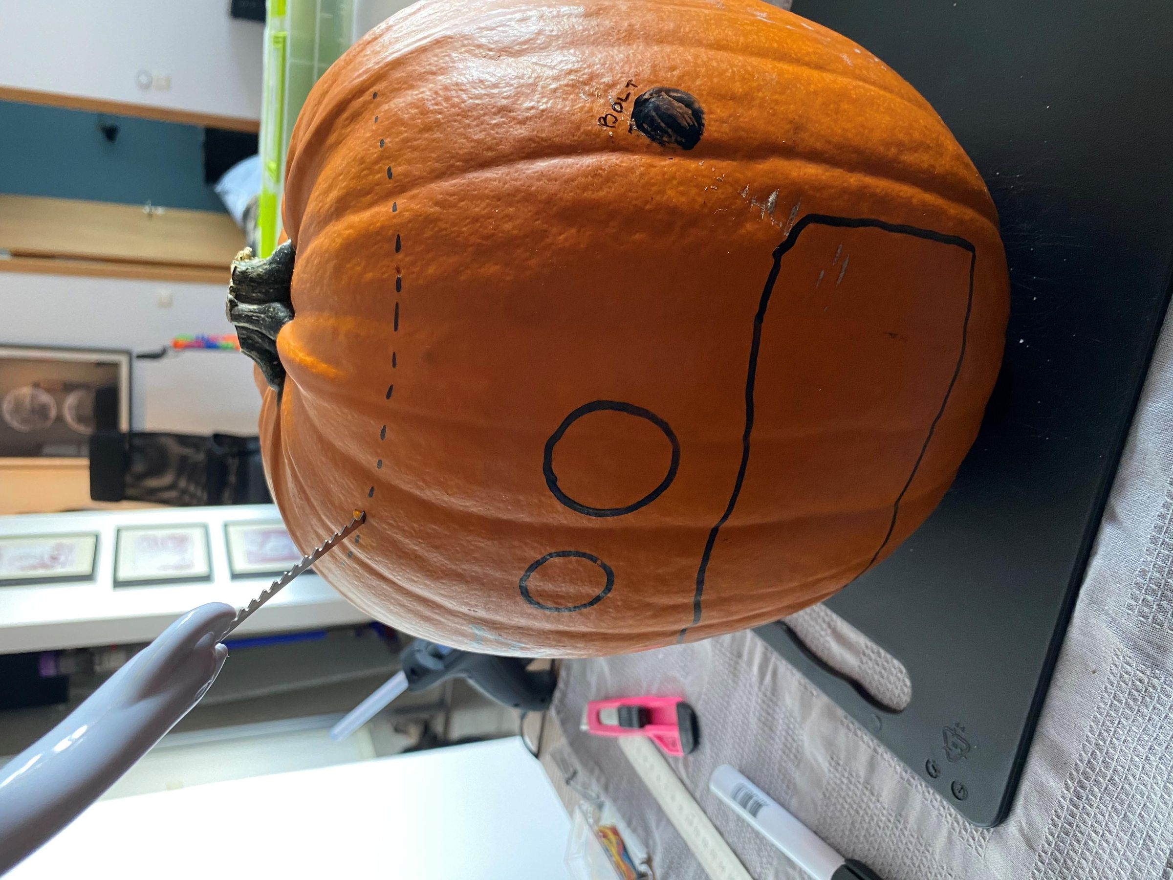 Pumpkenstein - the Candy Dispenser : 6 Steps (with Pictures ...