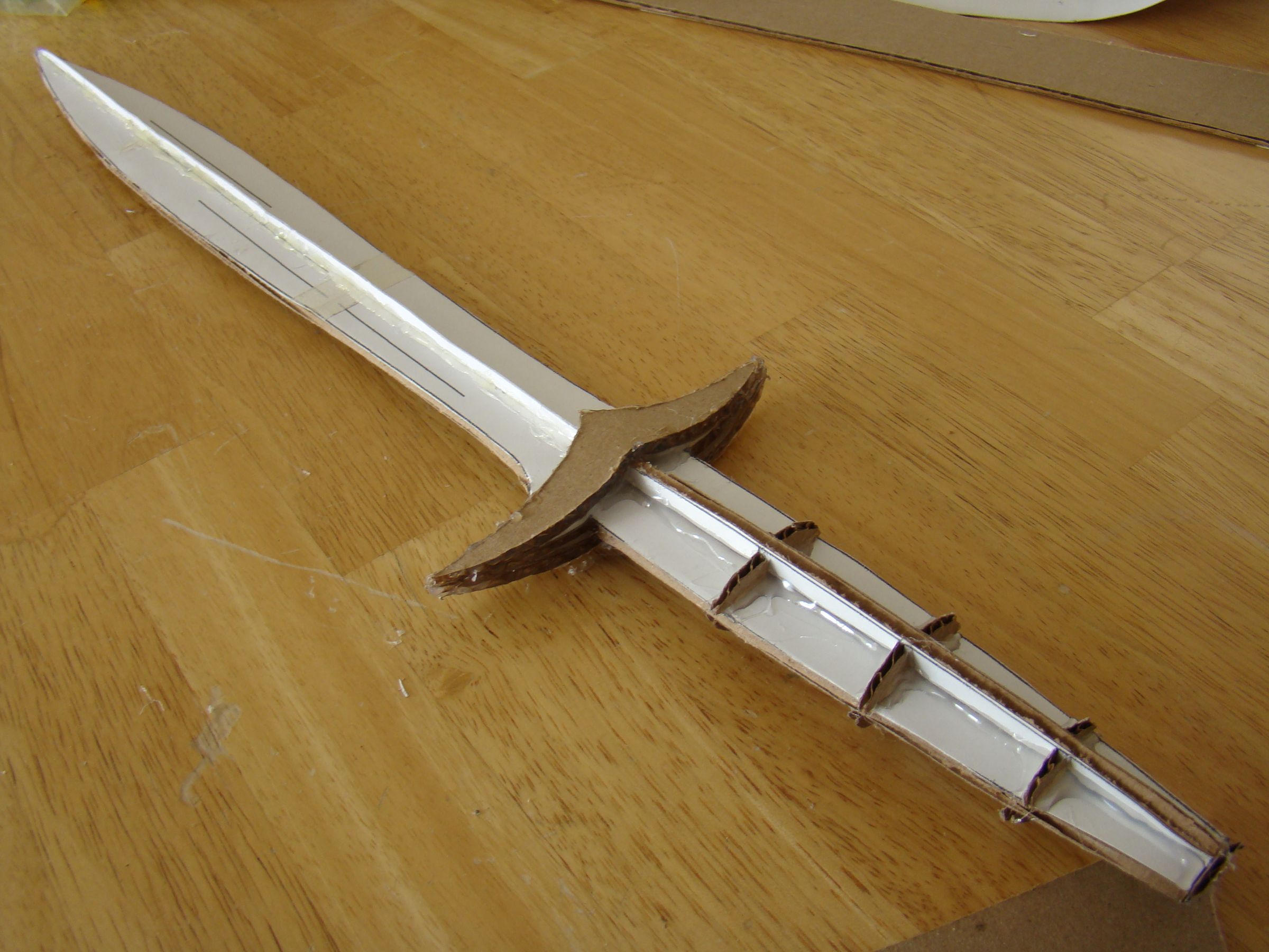 LOTR Sting Cardboard Replica : 5 Steps - Instructables