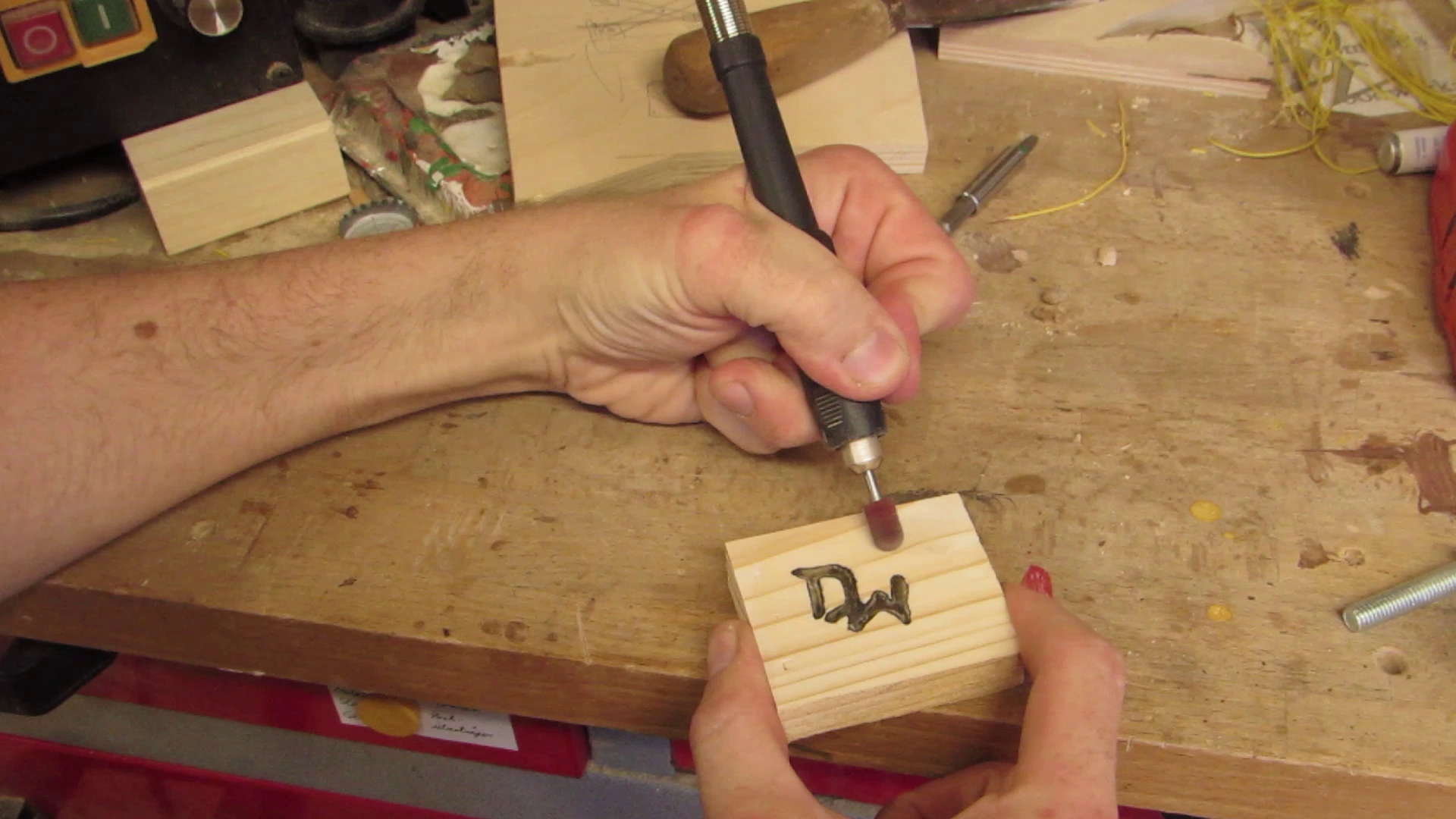 Two-Color Technique for Signs and Plaques : 10 Steps (with Pictures ...