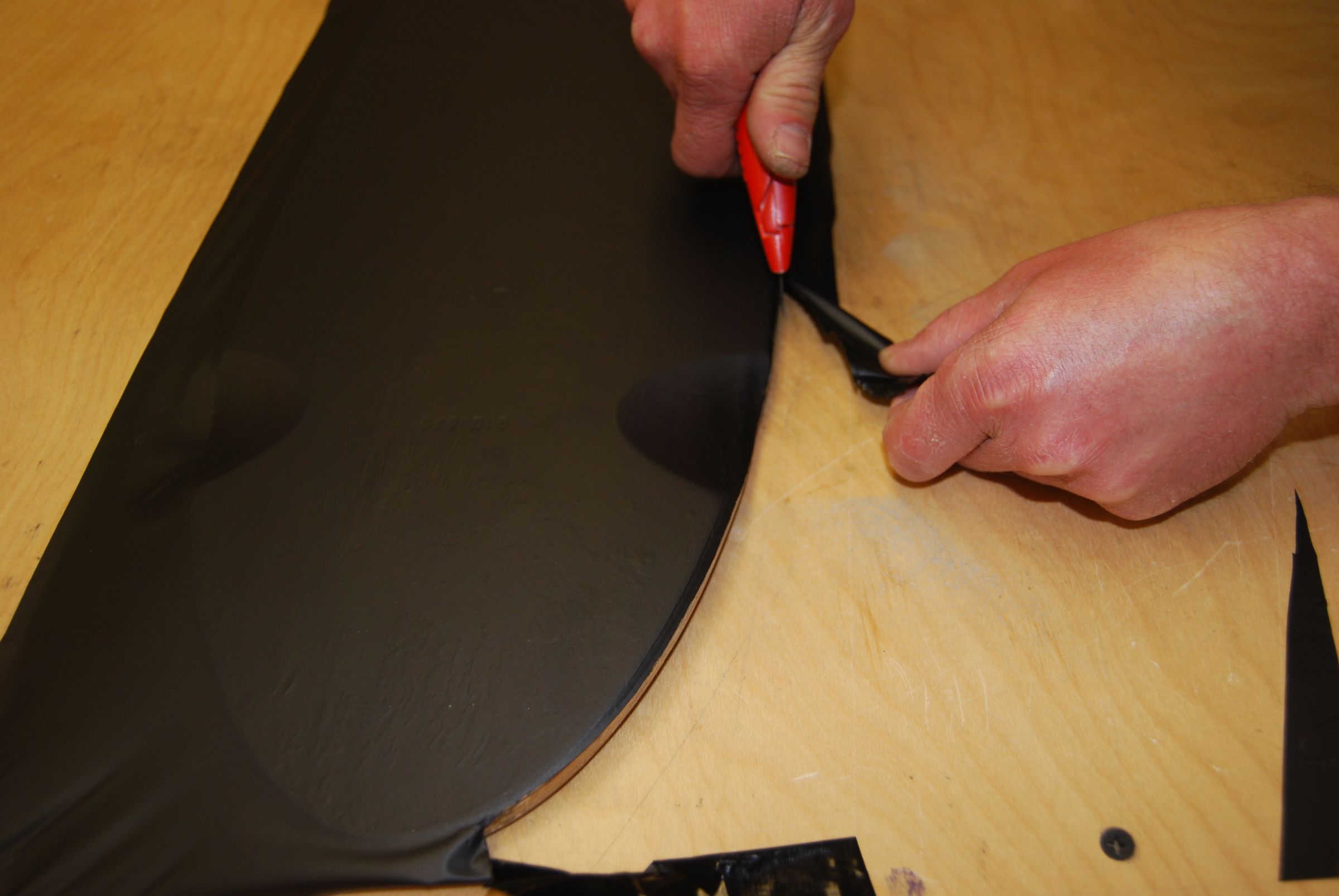 Applying Vinyl to Curved Surfaces : 4 Steps (with Pictures) - Instructables