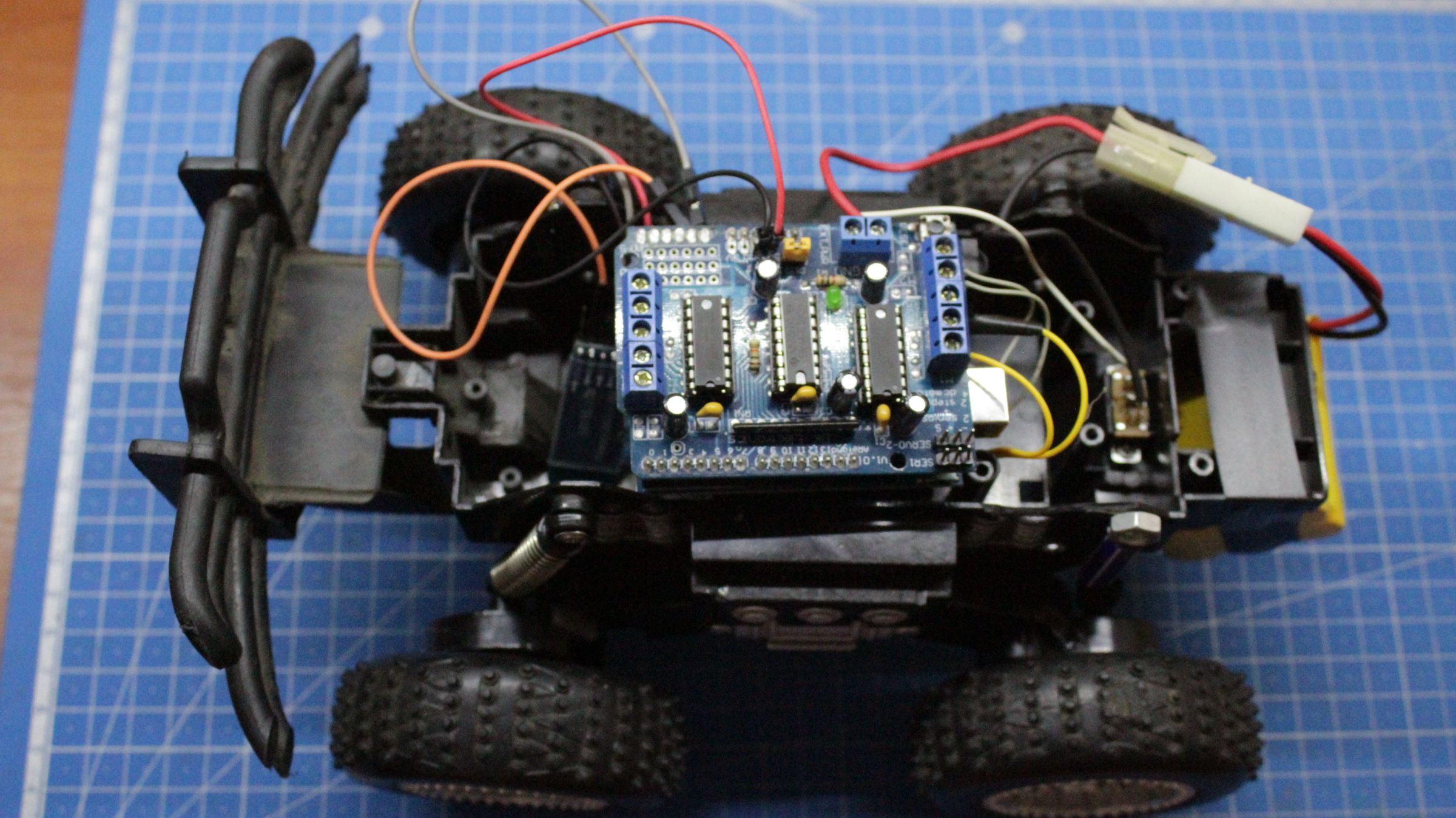 Bluetooth-Car With Arduino : 4 Steps - Instructables