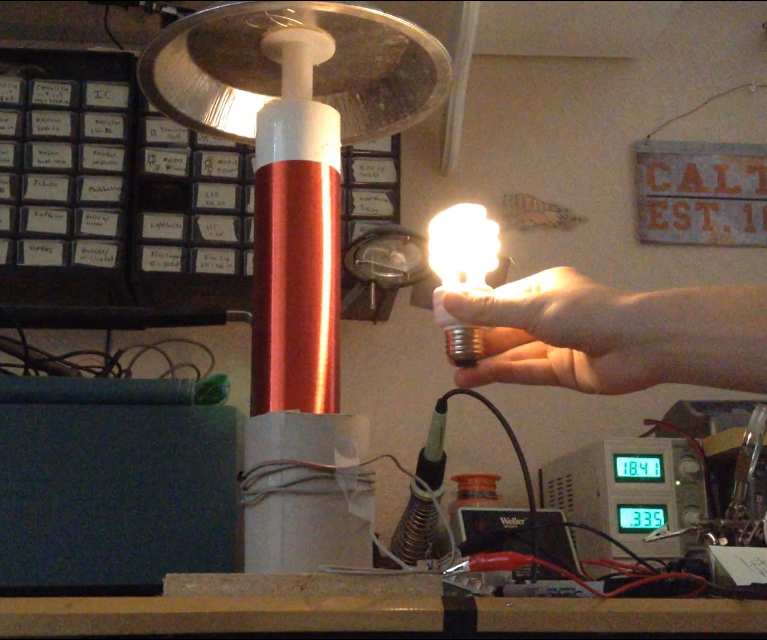 Illuminate Lightbulbs Wirelessly: DIY Slayer Exciter : 8 Steps (with ...