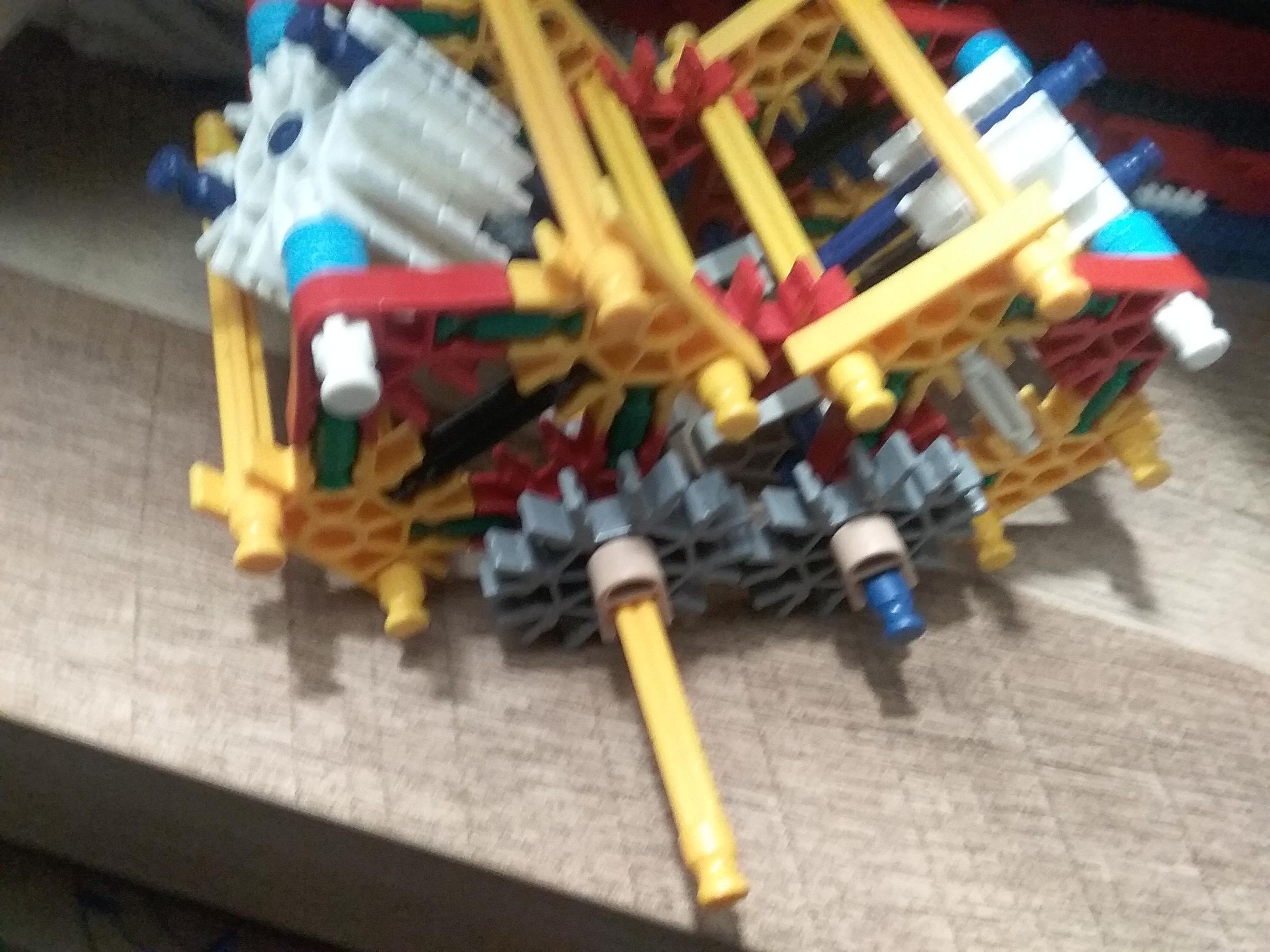 Knex 2 Cylinder Engine : 4 Steps - Instructables