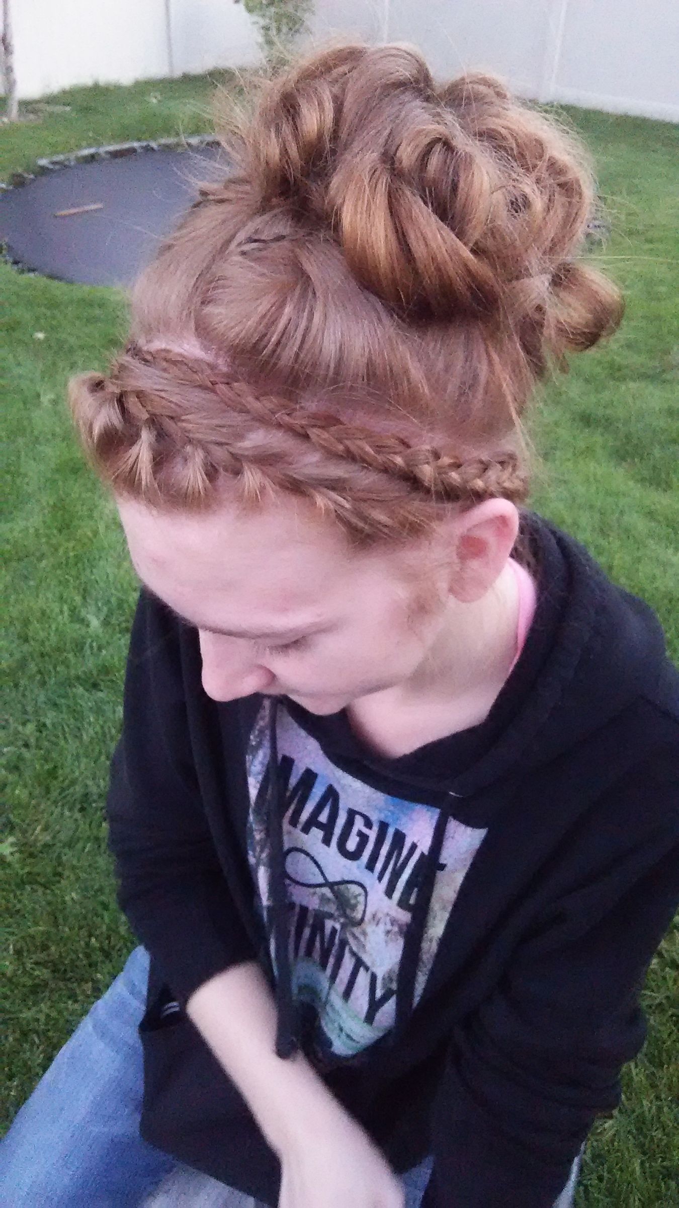 Pretty Up Do : 4 Steps (with Pictures) - Instructables
