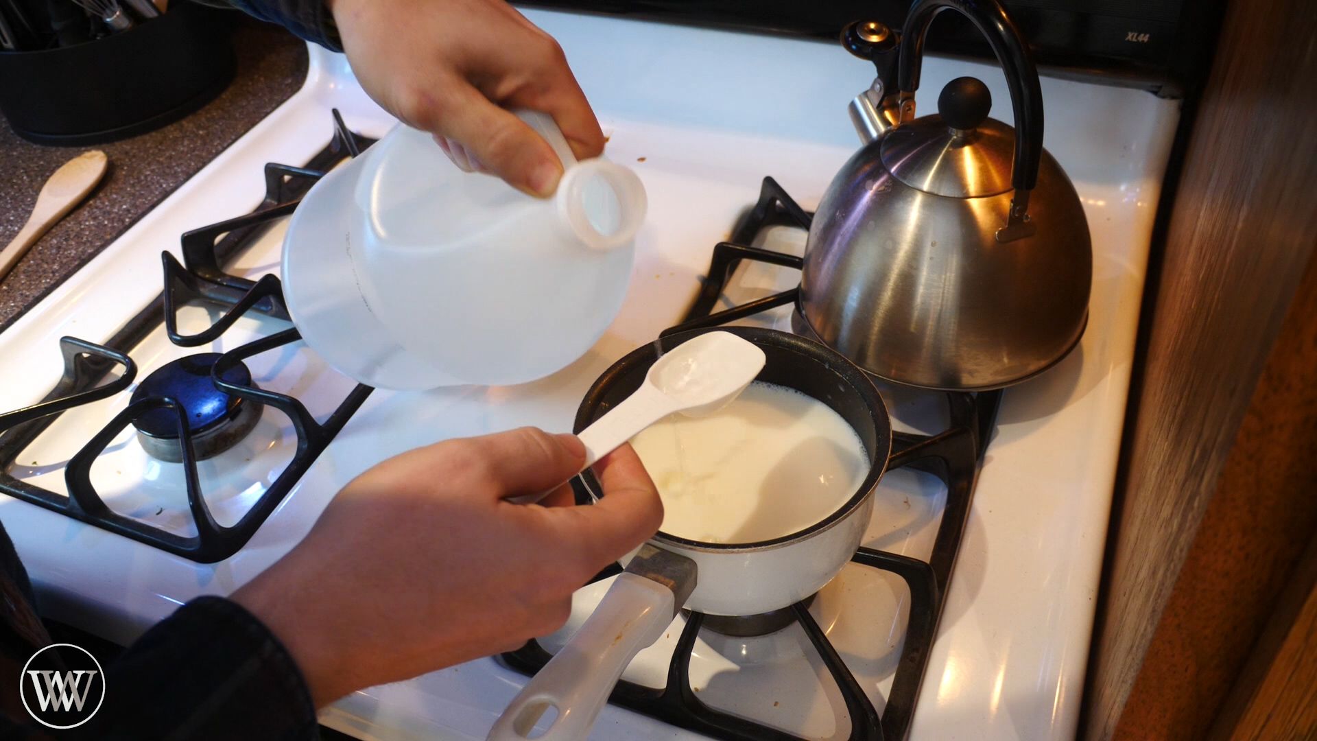 Kid Safe Glue From Milk : 4 Steps (with Pictures) - Instructables