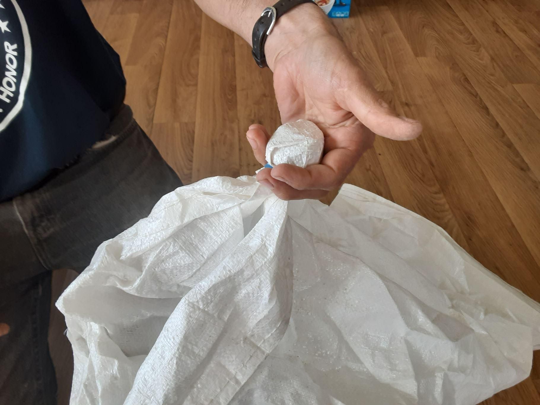 Bagging Grip Aid Assistive Technology : 3 Steps - Instructables